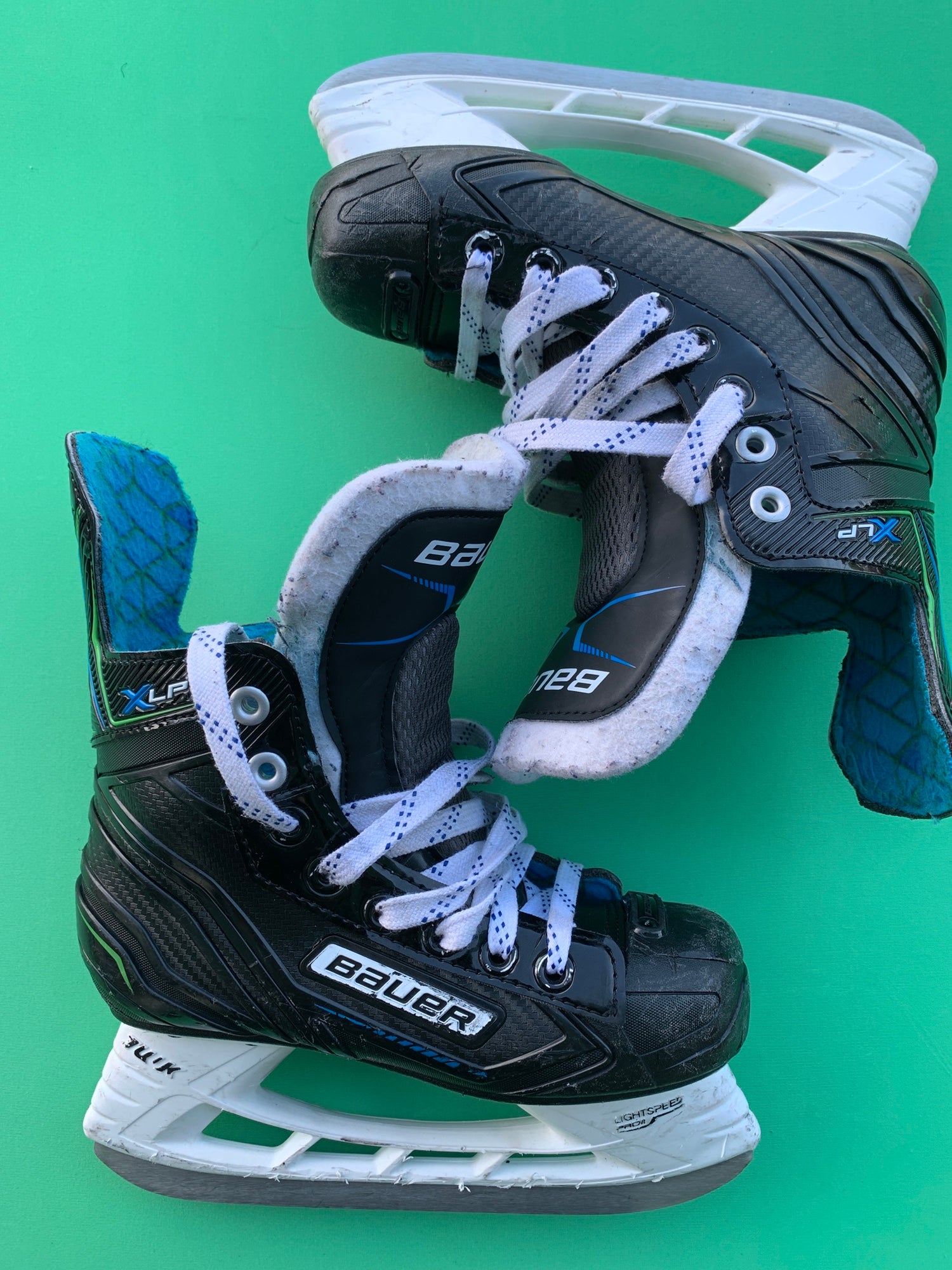 Junior Used Bauer XLP Hockey Skates 1.0 | SidelineSwap