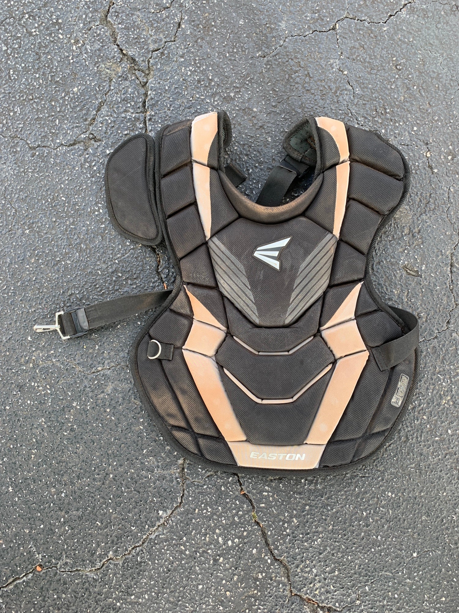 Used Easton Gametime Catcher's Chest Protector | SidelineSwap