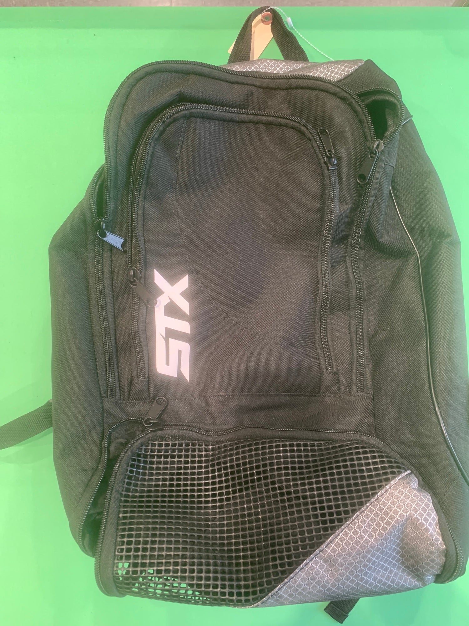 Black Used Unisex STX Backpacks & Bags Bag Type | SidelineSwap