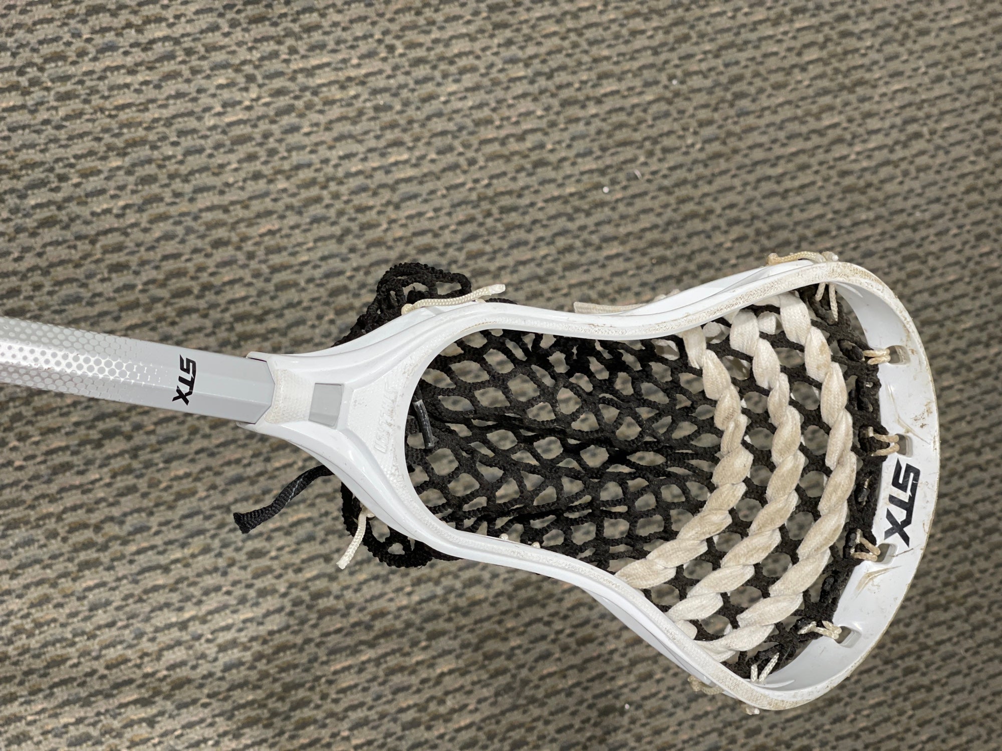 Used STX Stallion 6000 Stick | SidelineSwap