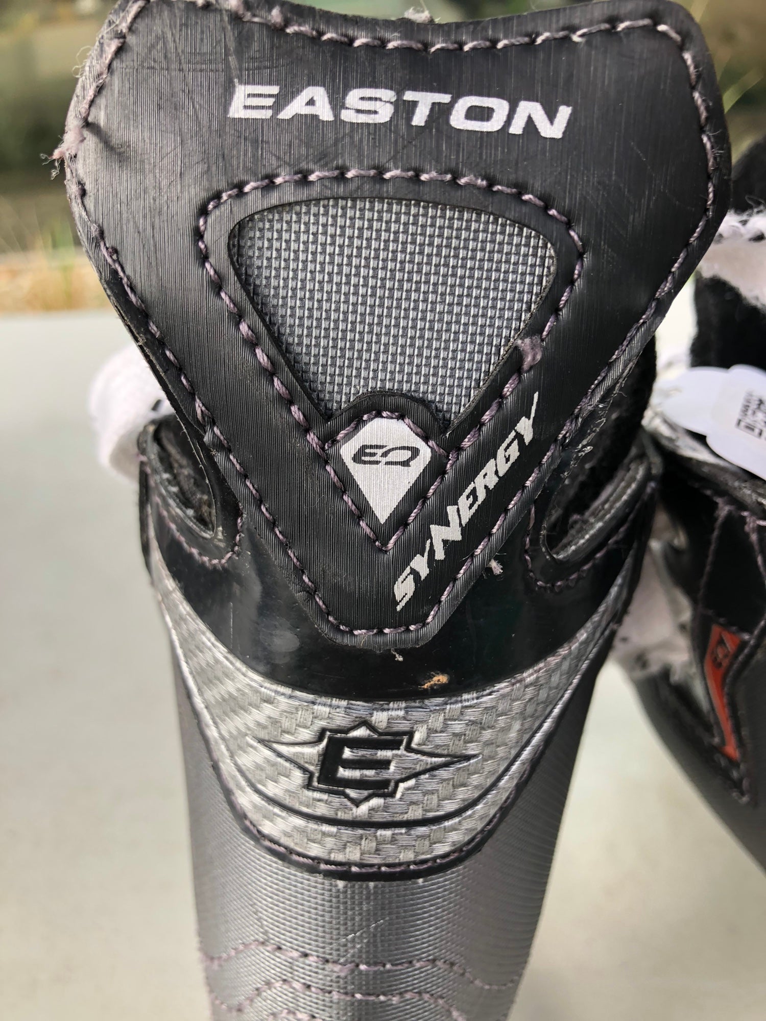 Youth Used Easton Hockey Skates D&R (Regular) 10 | SidelineSwap