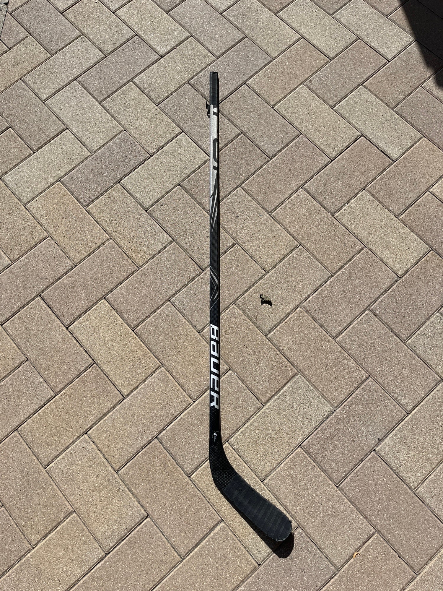 Used Intermediate Bauer Vapor X:Shift Pro Left Hockey Stick P88 ...