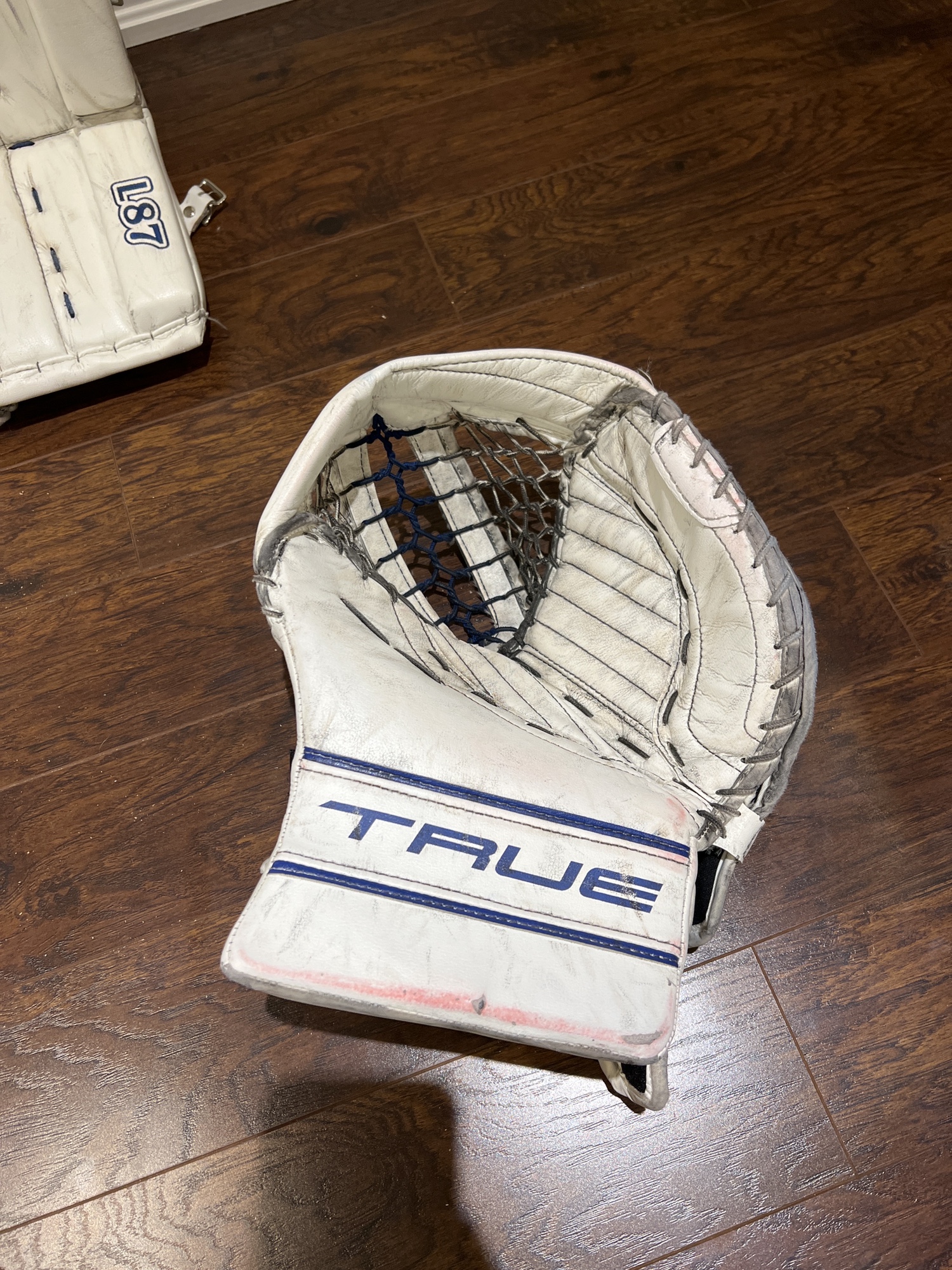 35+2 Regular True L87 Goalie Full Set | SidelineSwap