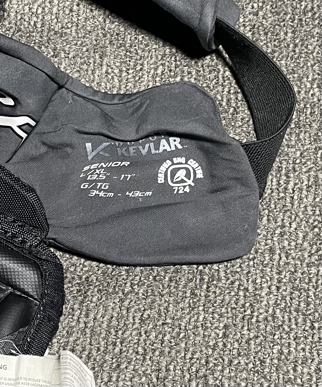 Bauer Pro goalie neck guard | SidelineSwap