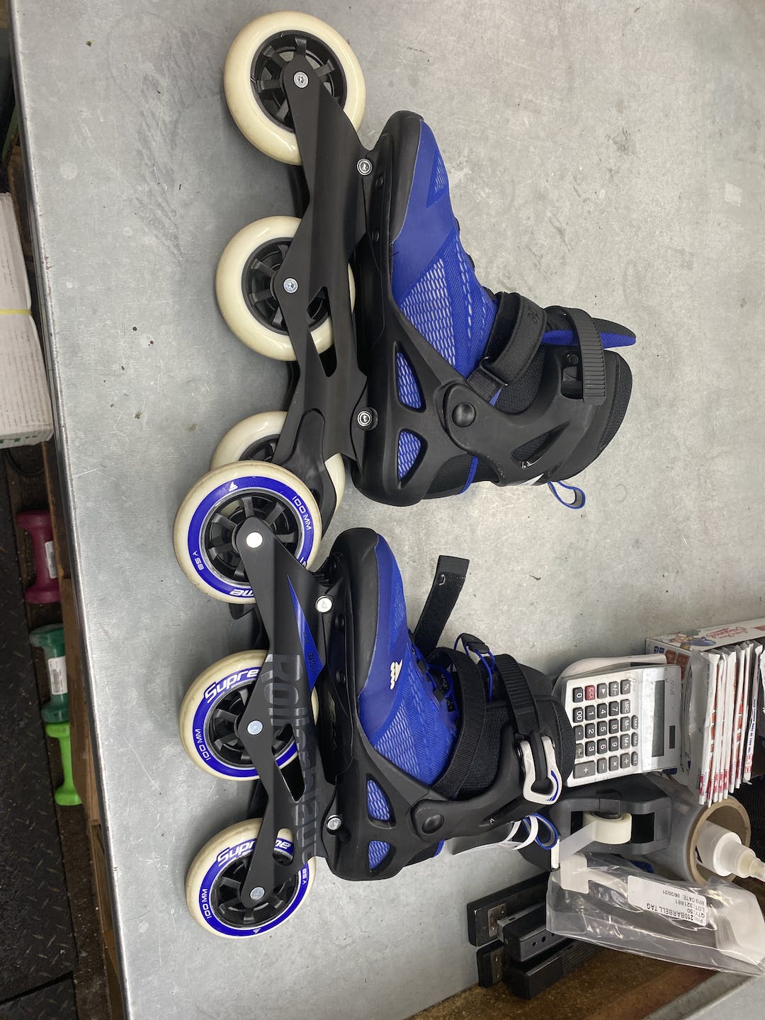 Used Rollerblade Macroblade 100 Senior 9 Inline Skates - Rec & Fitness ...