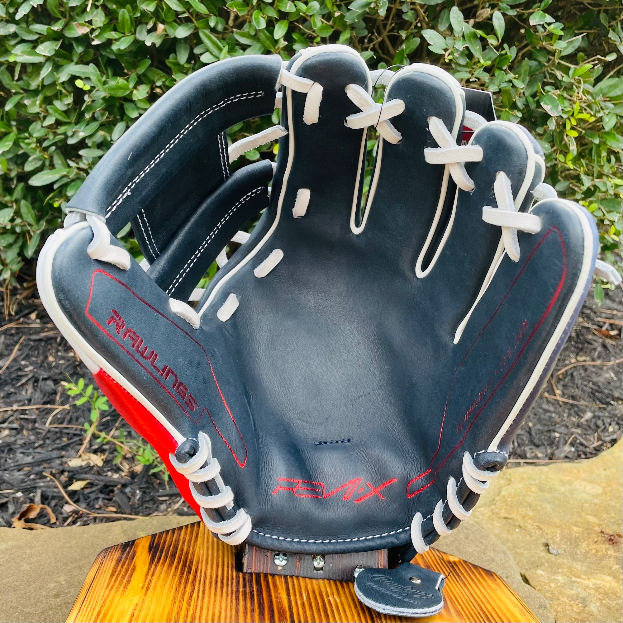 NEW RAWLINGS REV1X "BIG TEX" EXCLUSIVE - 11.5" REV204-2TEX | SidelineSwap