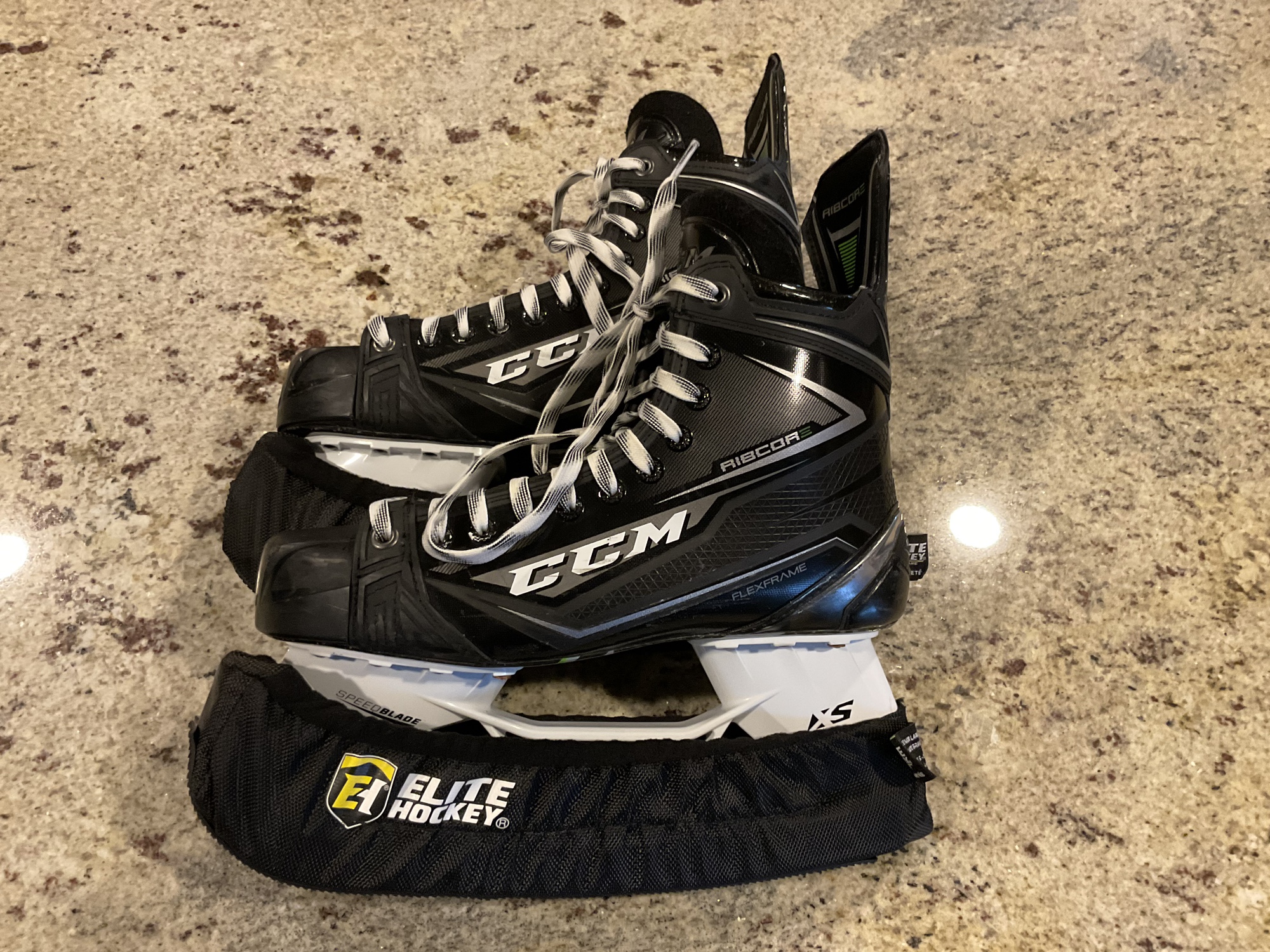 CCM Ribcore 80k skates Senior 9.5 wide EE | SidelineSwap
