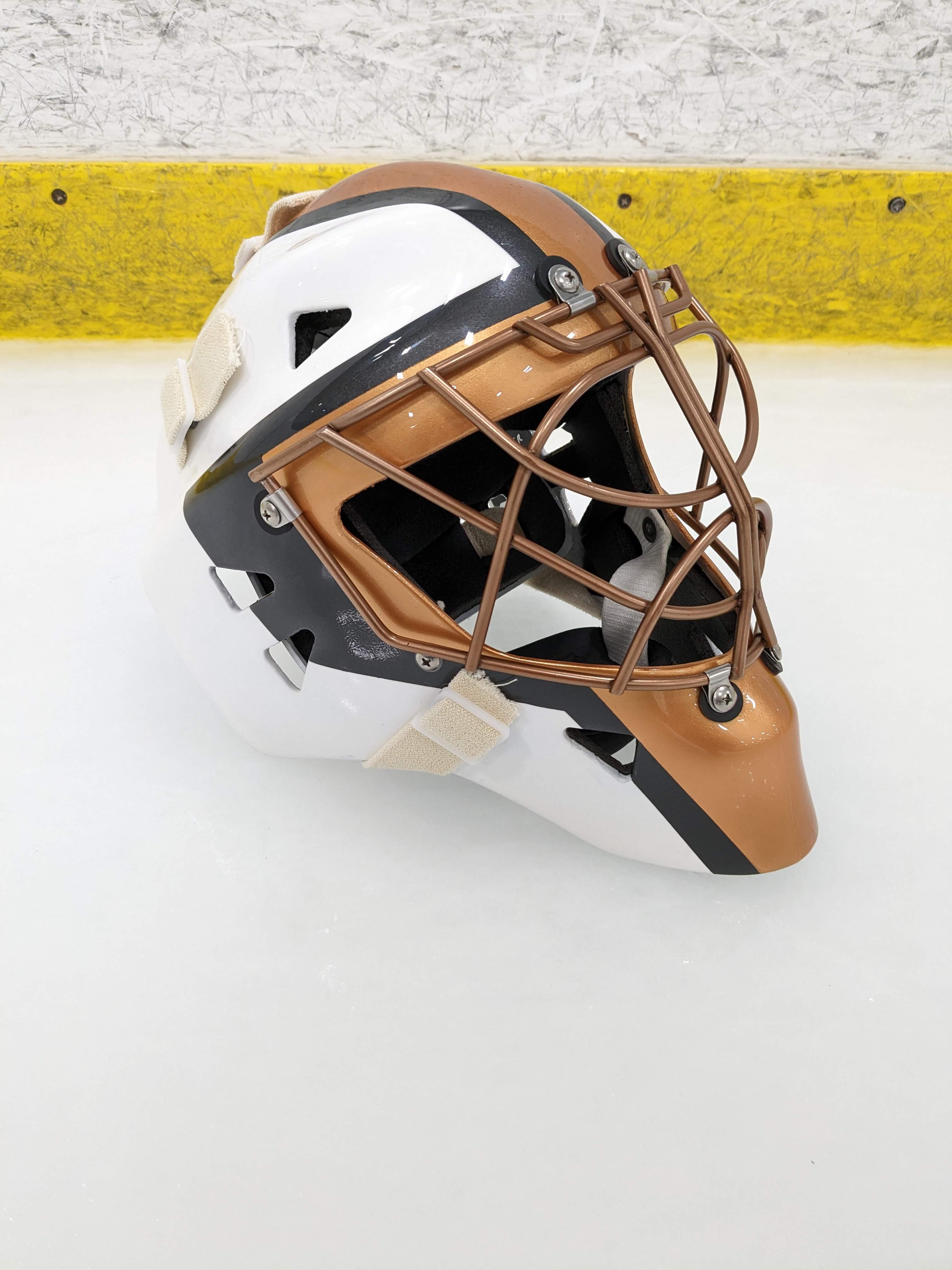 Warwick Senior Used/Refurbished Goalie Mask | SidelineSwap