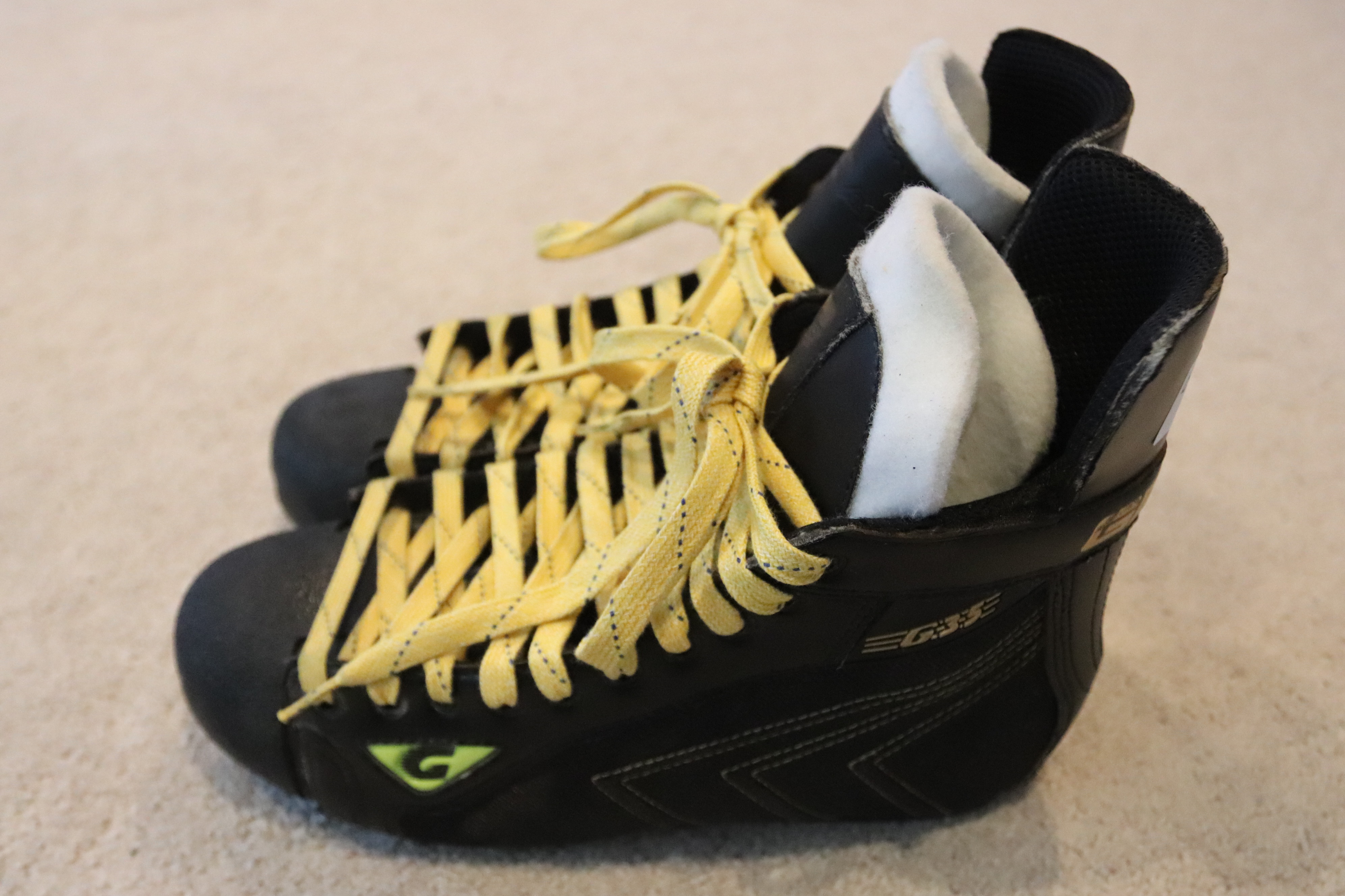 Graf Supra G35 Hockey Skates - 9.5R - #28 | SidelineSwap