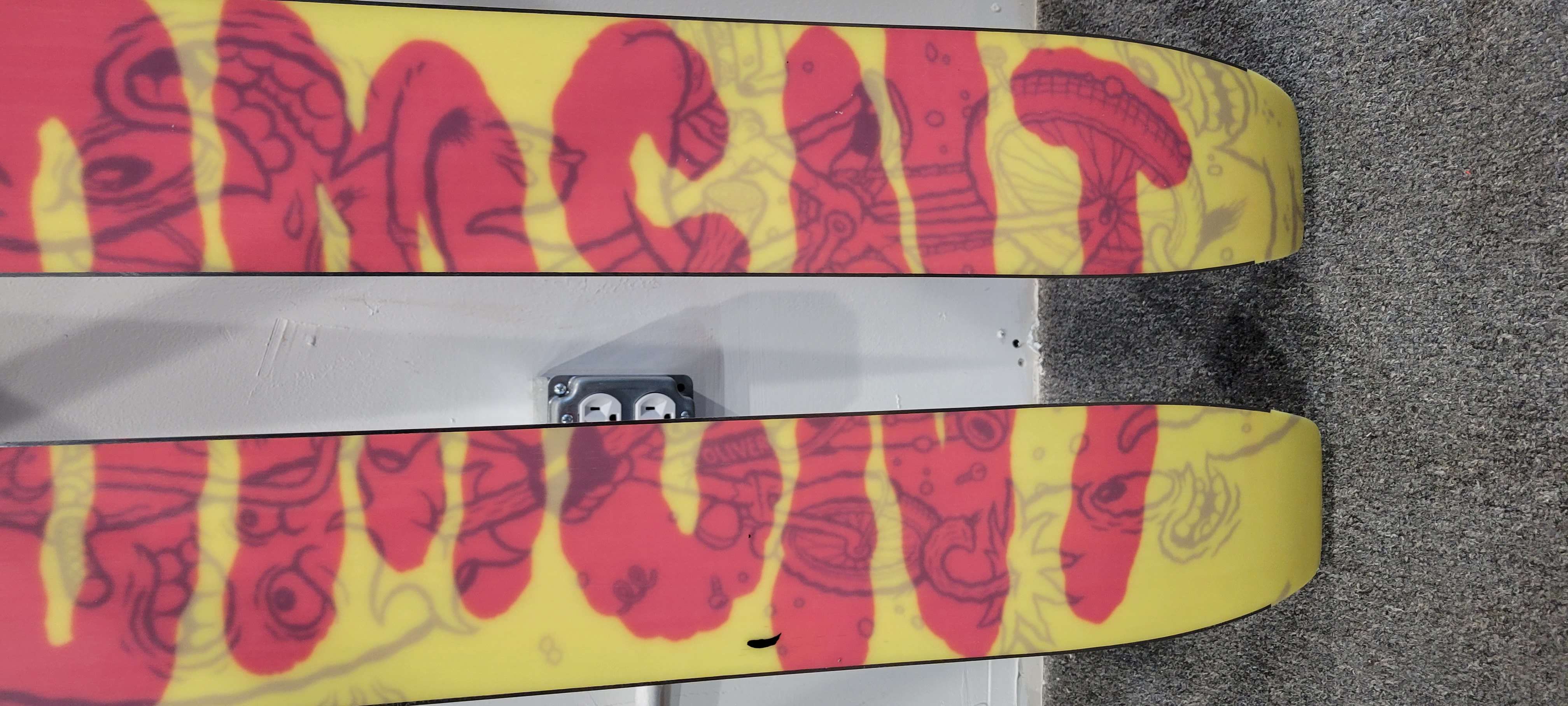 Moment Chipotle Banana Skis 193cm | SidelineSwap