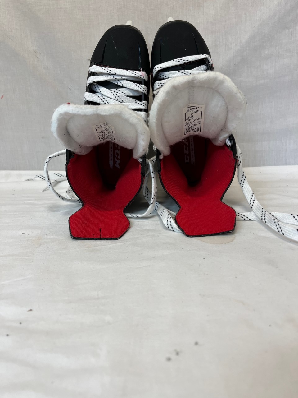 Junior Used CCM FT455 Hockey Skates Regular Width Size 3 D | SidelineSwap