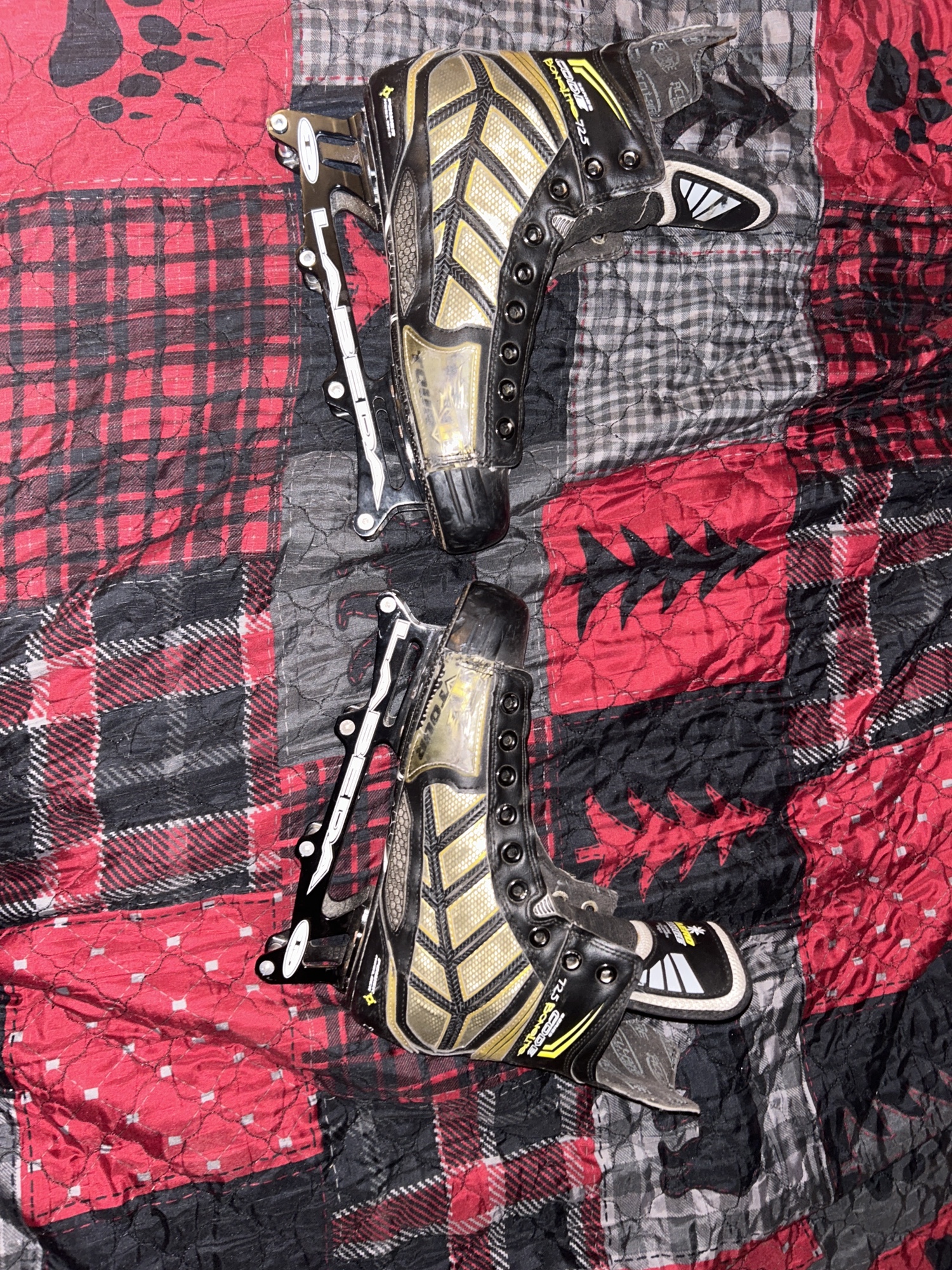 Size 10 Tour Fishbone Light 725 Rare Hockey Skates | SidelineSwap