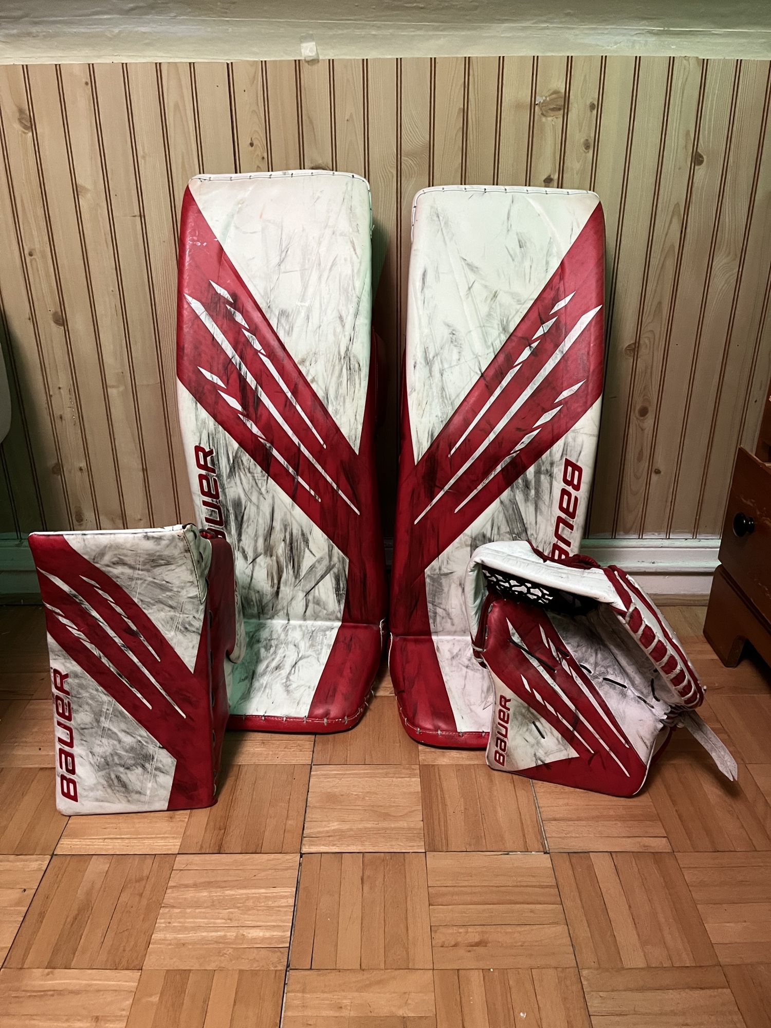 Custom Bauer Hyperlite Pro Pads | SidelineSwap