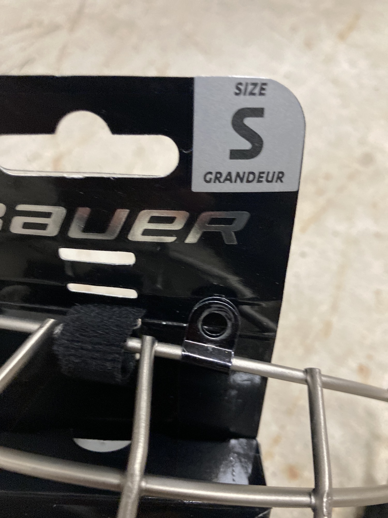 New Small Bauer Re-Akt Cage Cages, Visors & Shields | SidelineSwap