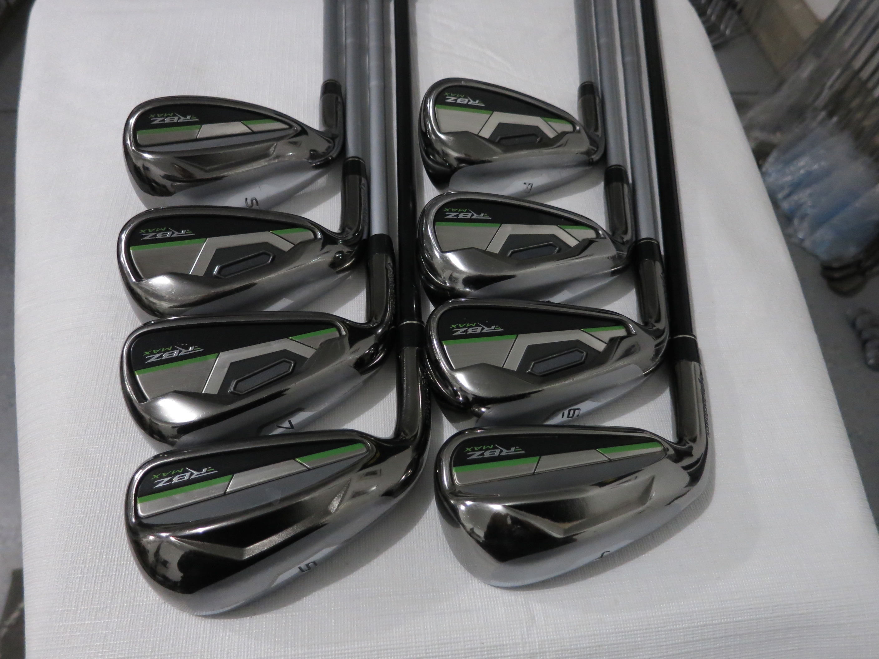 TaylorMade RocketBallz Max Iron Set - 4-PW, SW- Stiff Flex Graphite ...