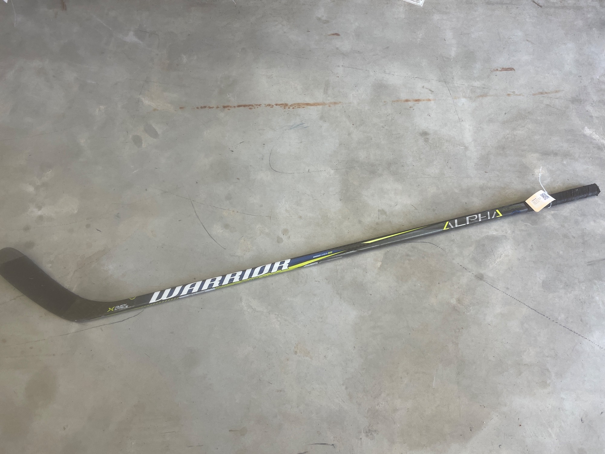 Used Junior Warrior Alpha QX Pro Right Hockey Stick 61" | SidelineSwap