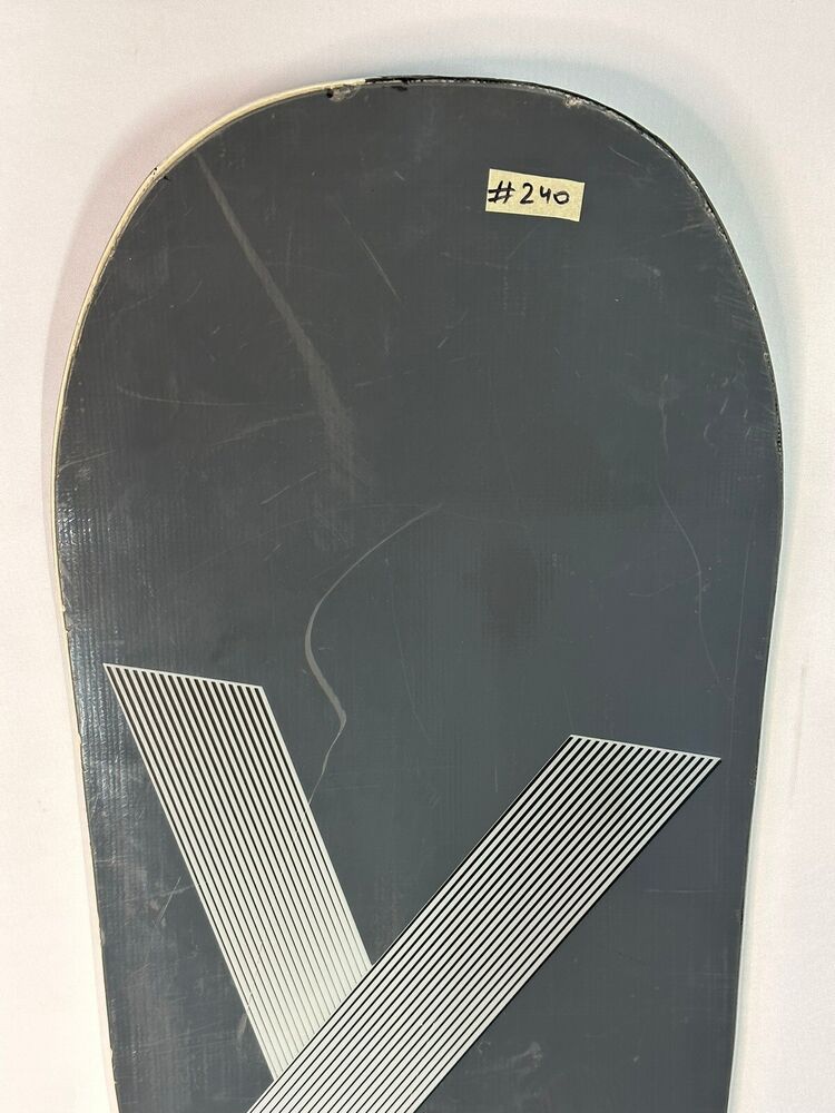 156 WIDE YES Basic True Twin Mens Snowboard 2022 #240 | SidelineSwap