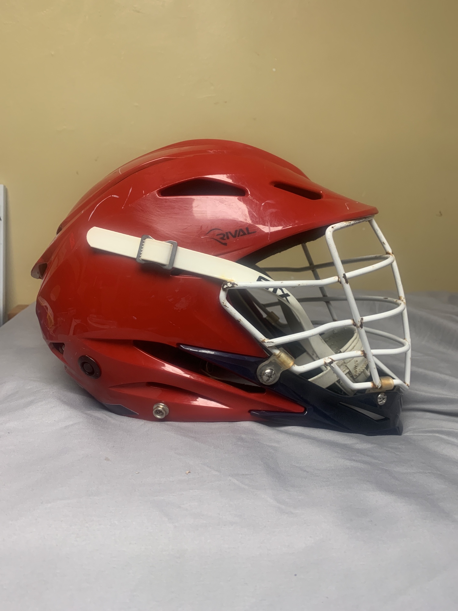 Player's STX Rival Helmet | SidelineSwap