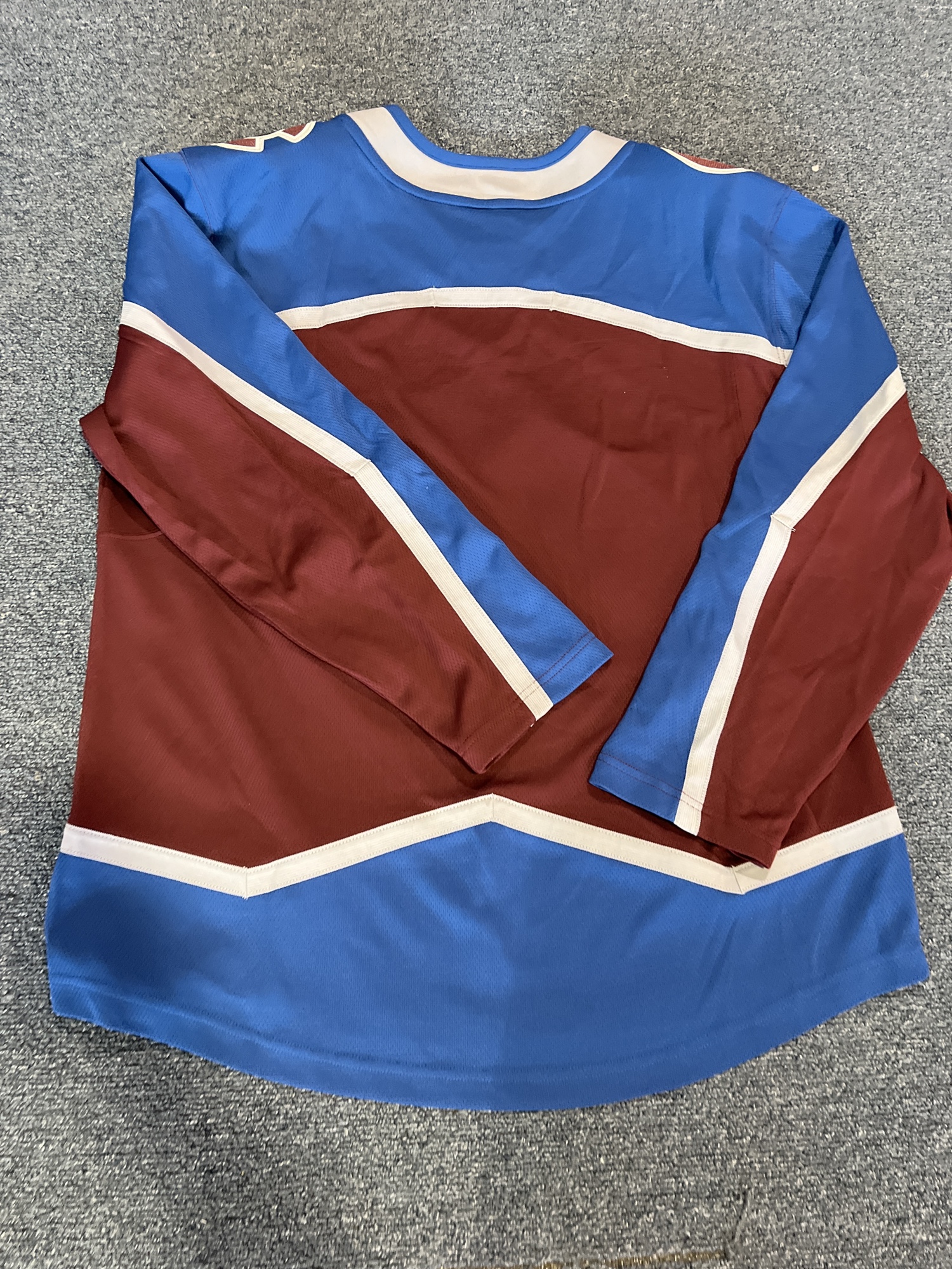 New Fanatics Colorado Avalanche Home Jersey Large | SidelineSwap