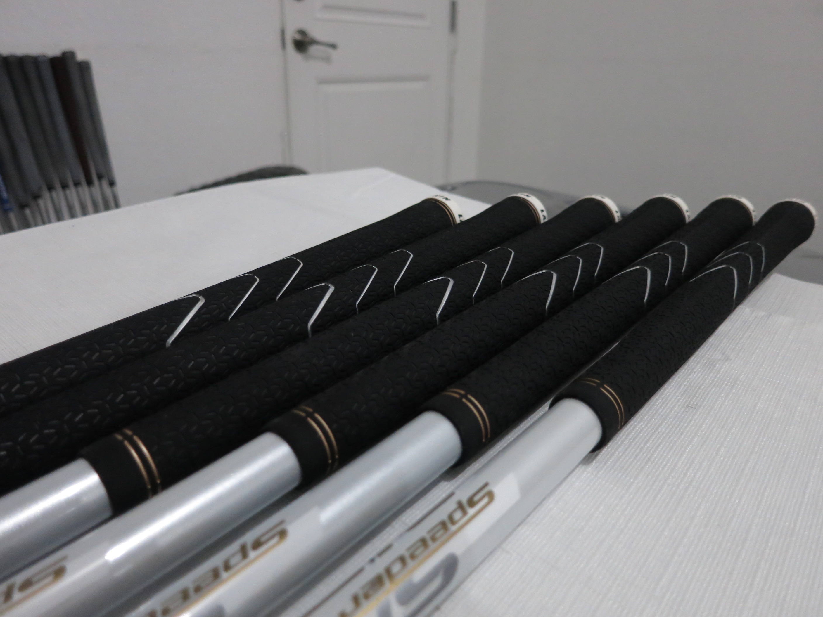 TaylorMade 2022 Sim Gloire Iron Set - 6-PW, AW - Regular Flex Graphite - NEW | SidelineSwap