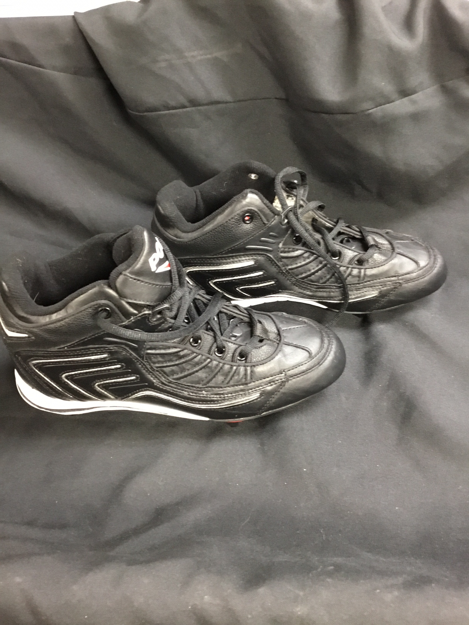 Pony Response Mid baseball cleats | SidelineSwap