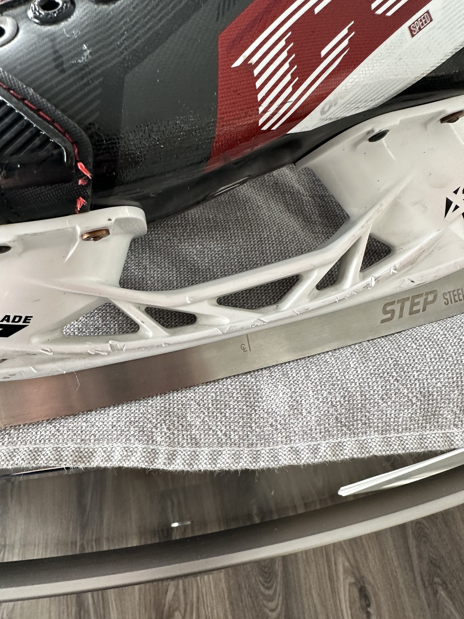 CCM Jetspeed FT4 Skates | SidelineSwap