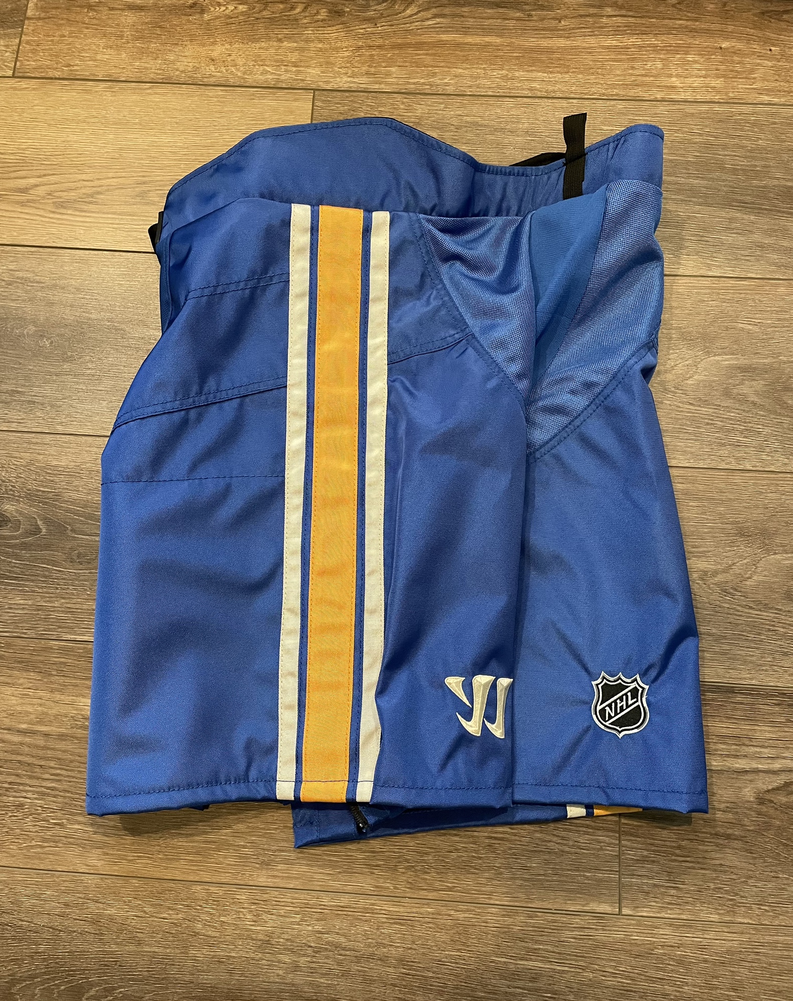 Pro Stock St. Louis Blues Heritage Warrior QRE Girdle Shell | SidelineSwap