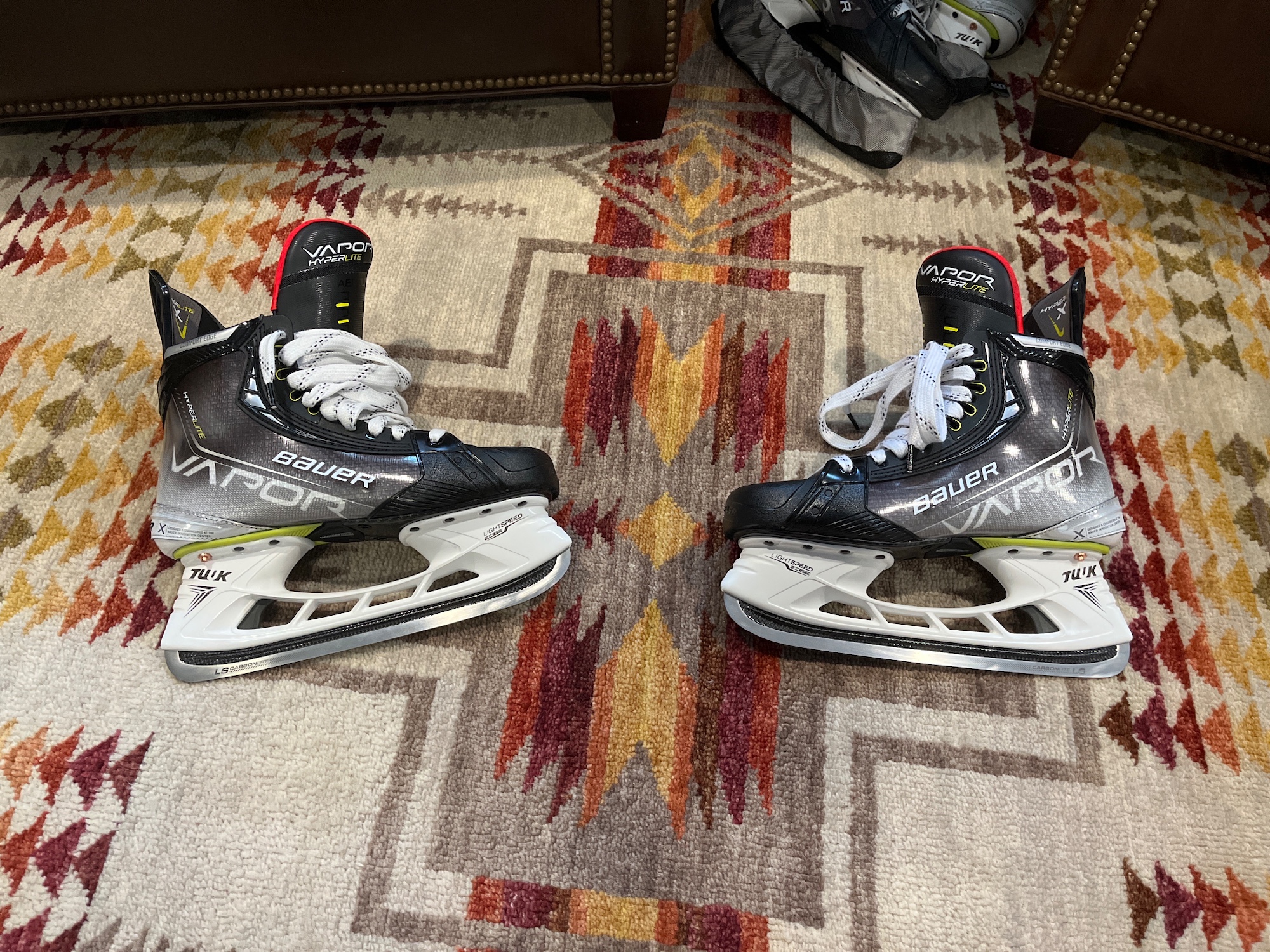 Bauer Vapor Hyperlite Skates Size 8.5 Fit 3 with CarbonLite Steel ...