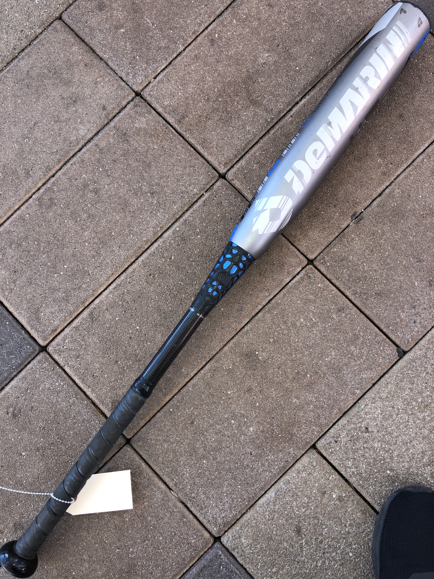 Used USSSA Certified DeMarini CF7 Composite Bat -11 19OZ 30" | SidelineSwap