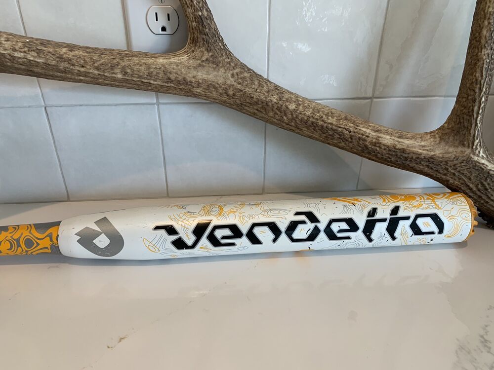 DeMarini Vendetta 33/21 (-12) Fastpitch Softball Bat | SidelineSwap