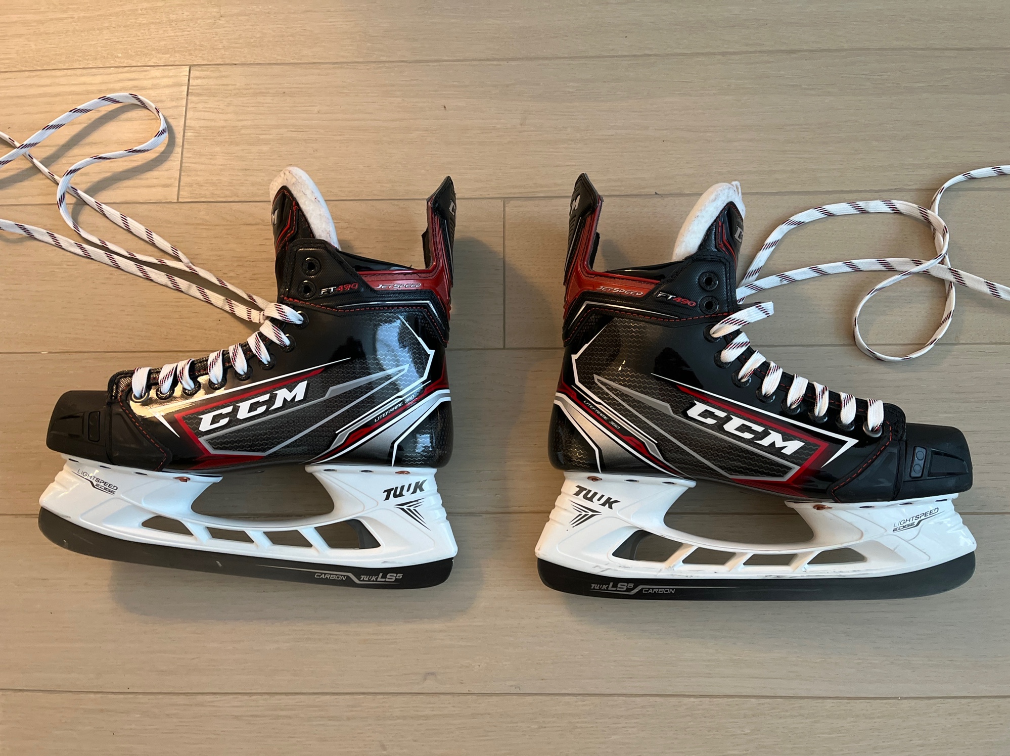 CCM Jetspeed FT490 Size 7 D Width Skates W/ Tuuk Edge LS5 Carbon ...