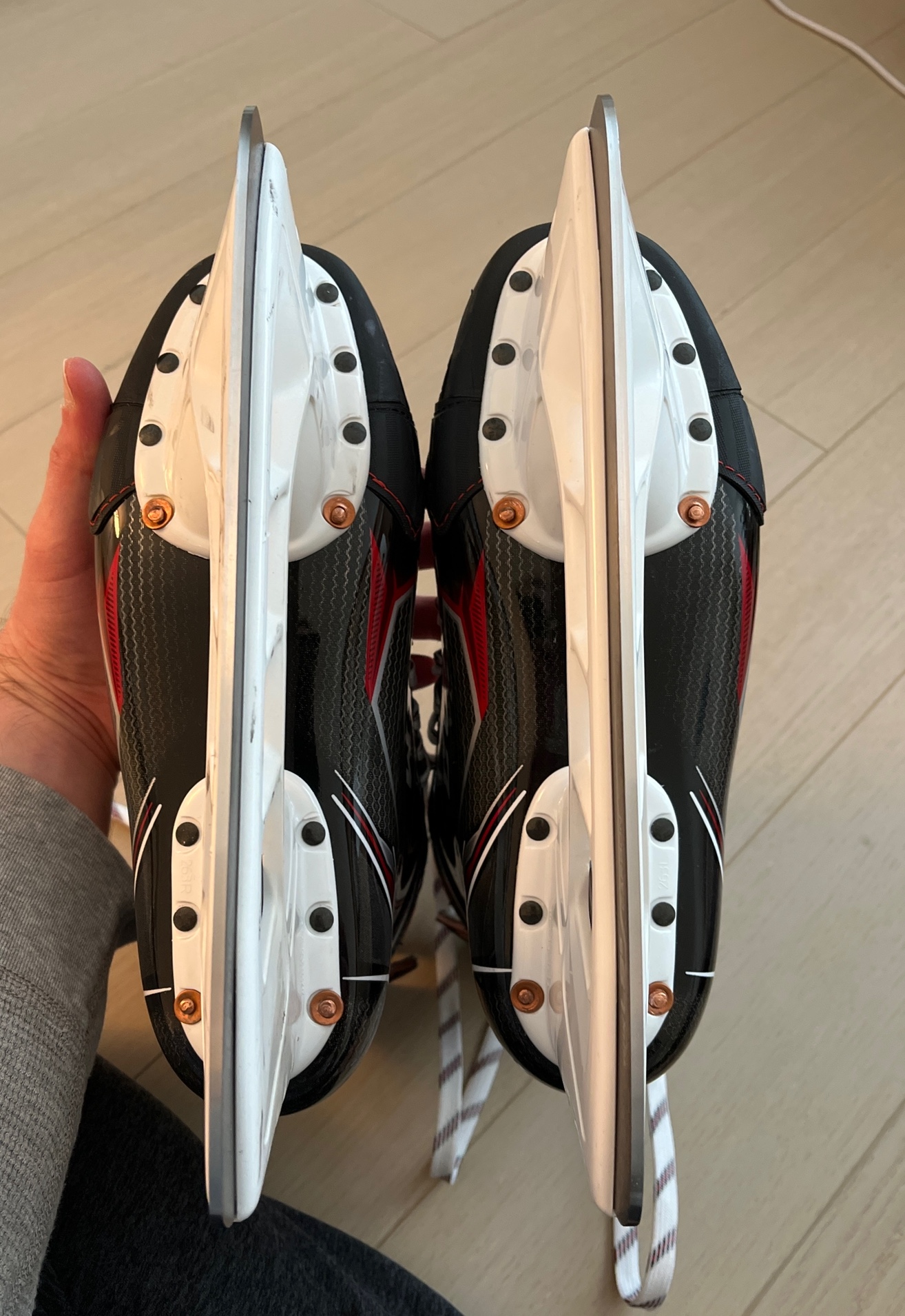 CCM Jetspeed FT490 Size 7 D Width Skates W/ Tuuk Edge LS5 Carbon ...