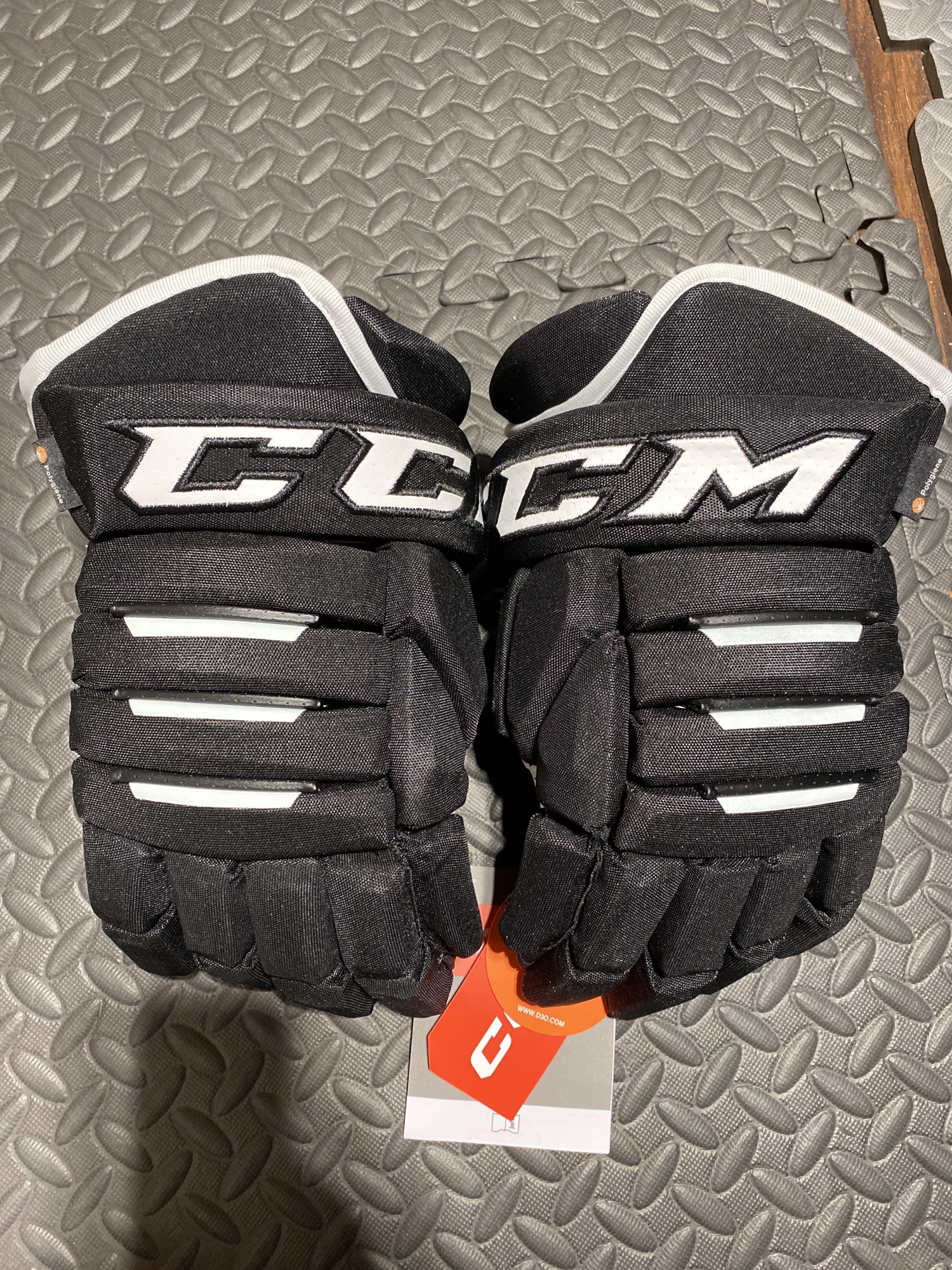 New CCM 14" Tacks 4 roll pro 2 Gloves | SidelineSwap