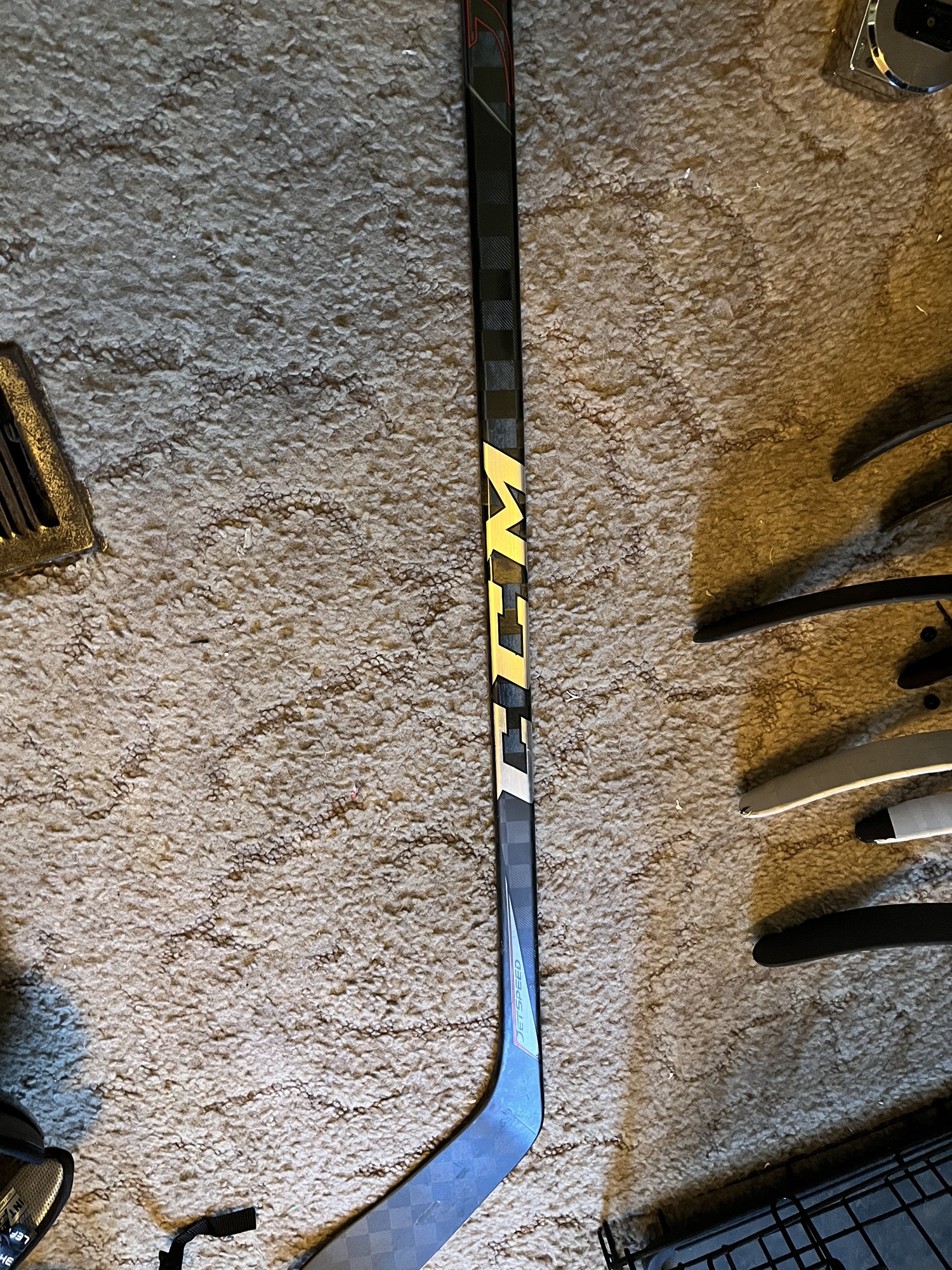 Senior Right Handed P28 Pro Stock JetSpeed FT3 Pro Hockey Stick ...