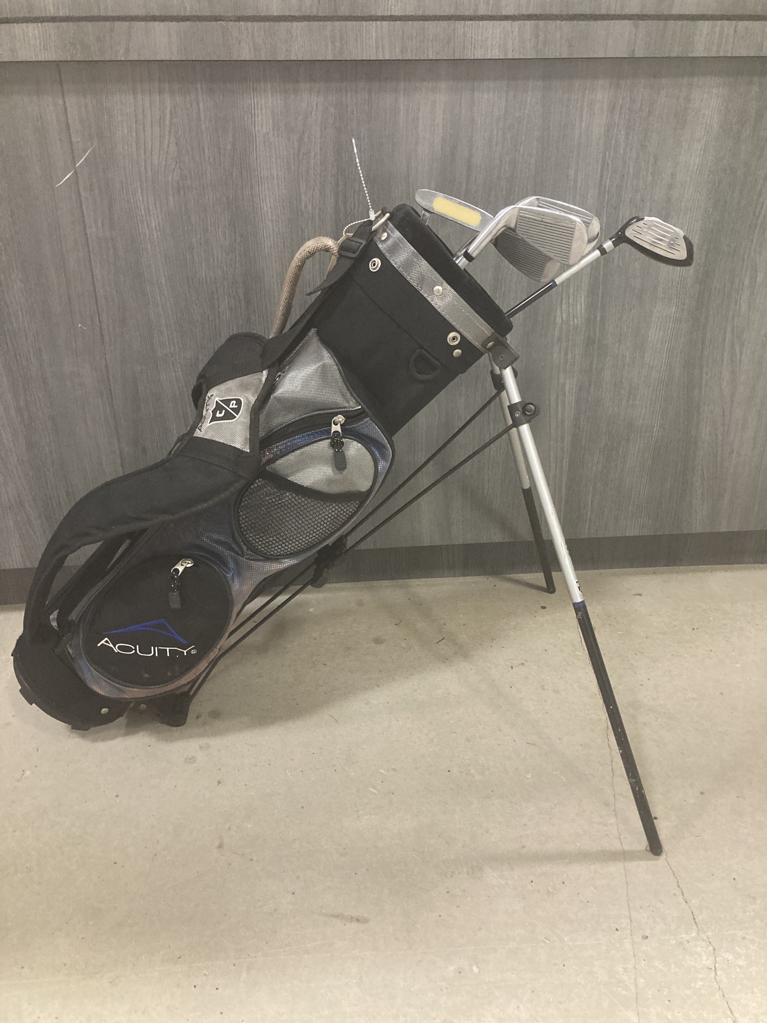 Used Acuity Junior Right Clubs (Full Set) | SidelineSwap