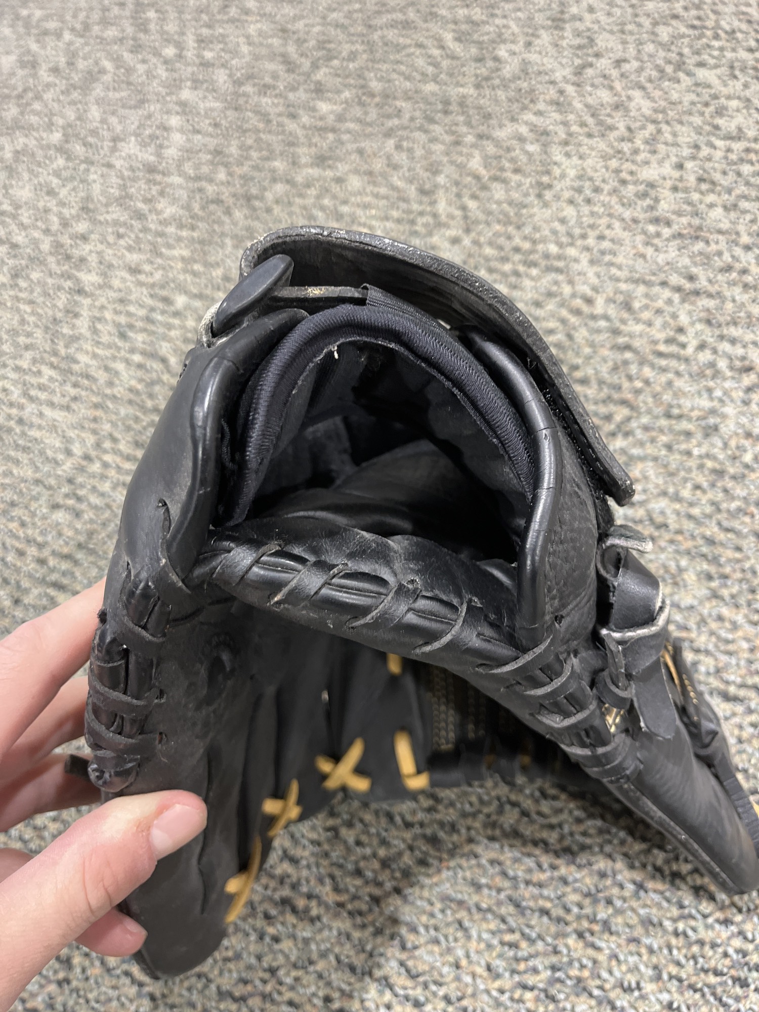 Used Nike DE Edge Right Hand Throw Infield Baseball Glove 12 ...