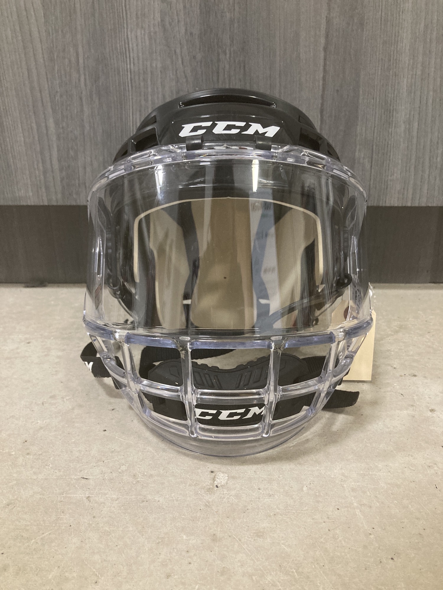 Used Medium CCM Vector V08 Helmet | SidelineSwap