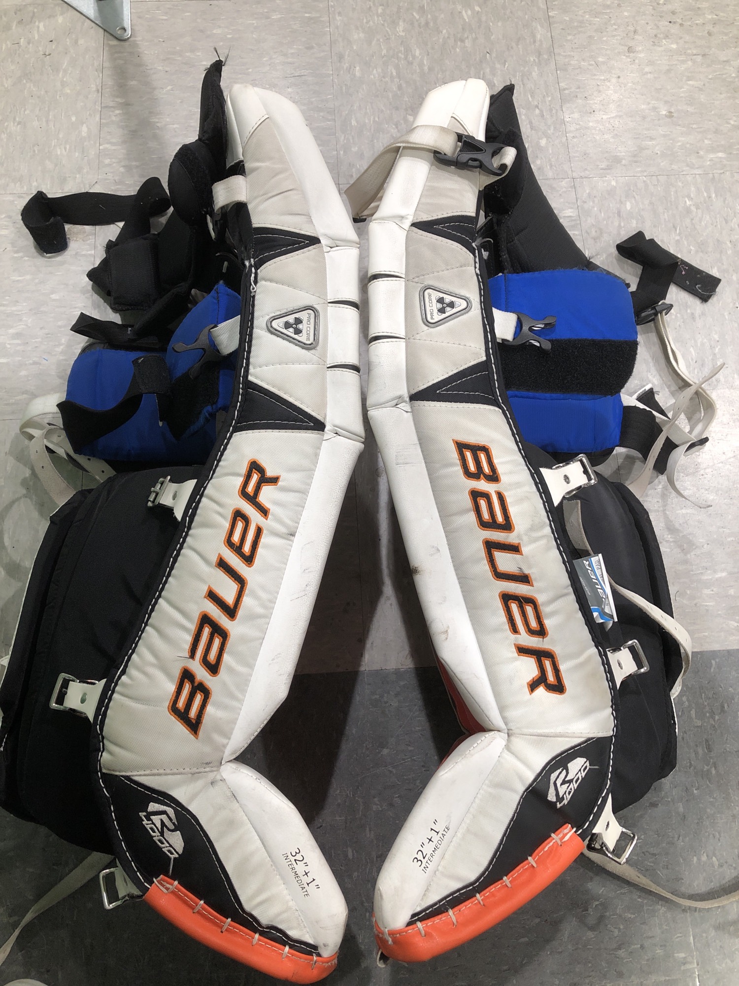 Used 32"+1 Bauer Reactor 4000 Goalie Leg Pads | SidelineSwap