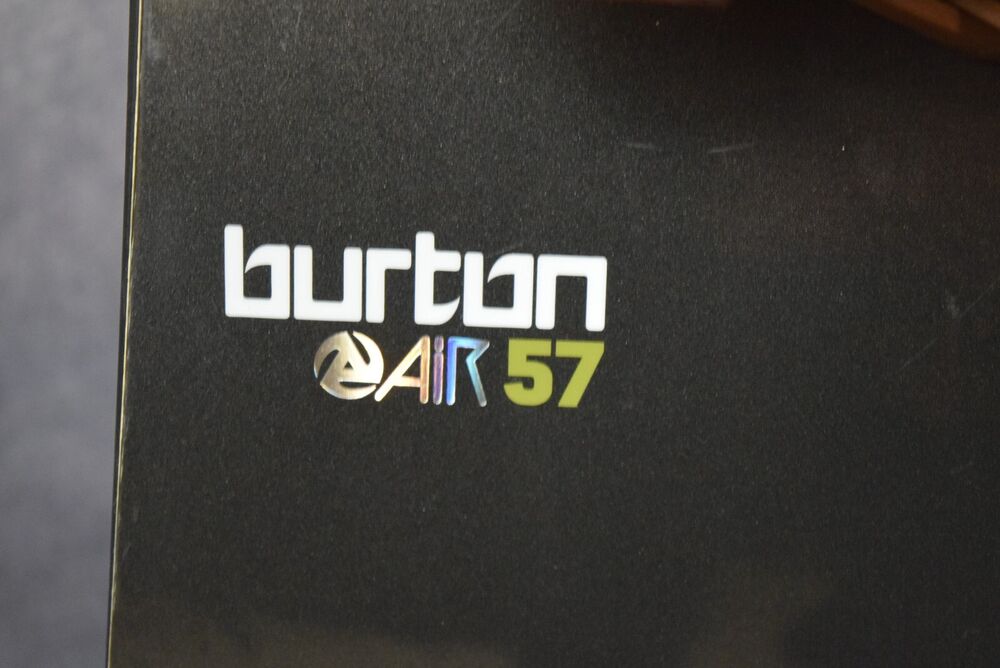 BURTON AIR SNOWBOARD SIZE 157 CM WITH BURTON LARGE BINDINGS | SidelineSwap