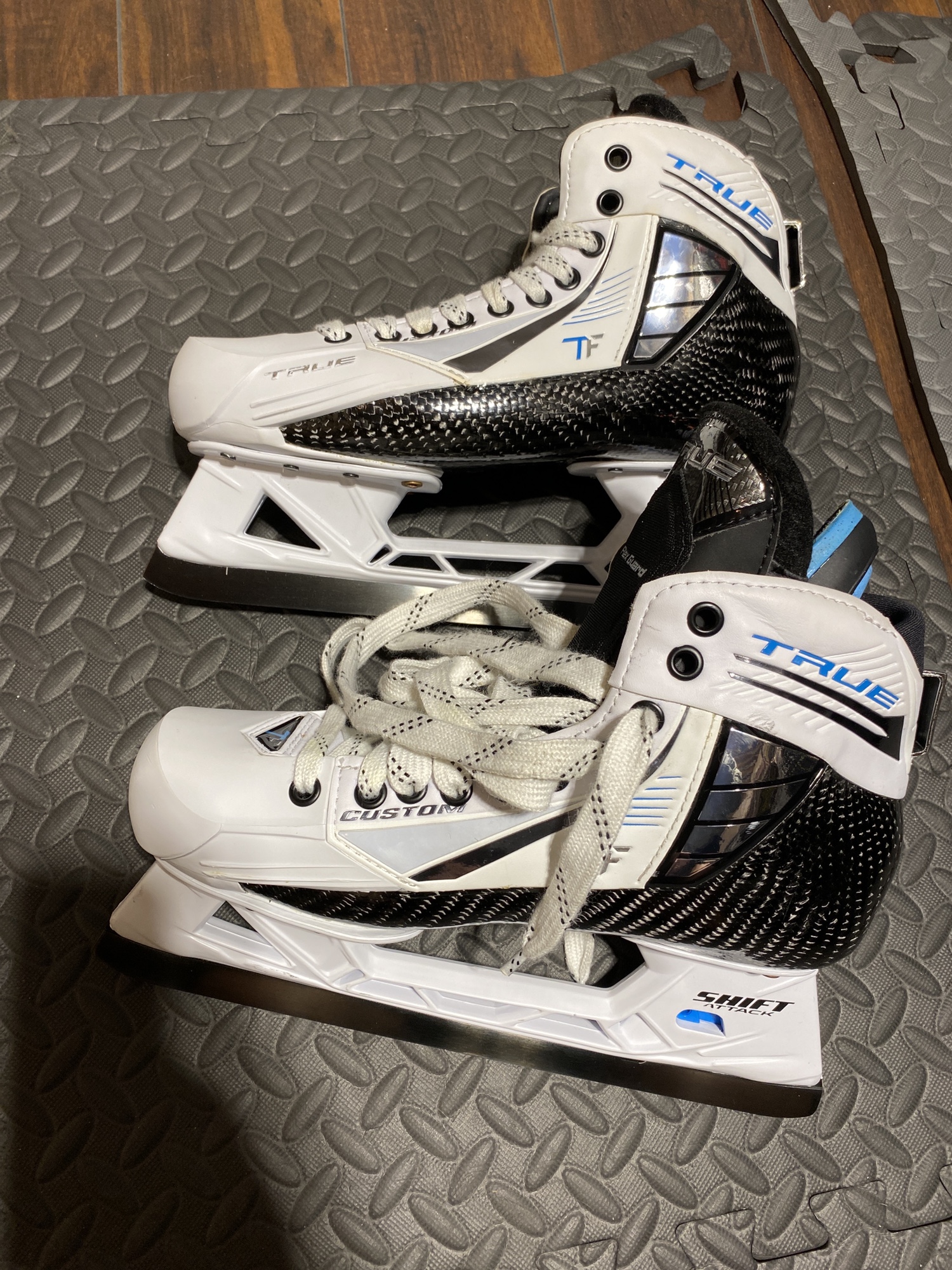 New True Custom Pro Hockey Goalie Skates Size 9 | SidelineSwap