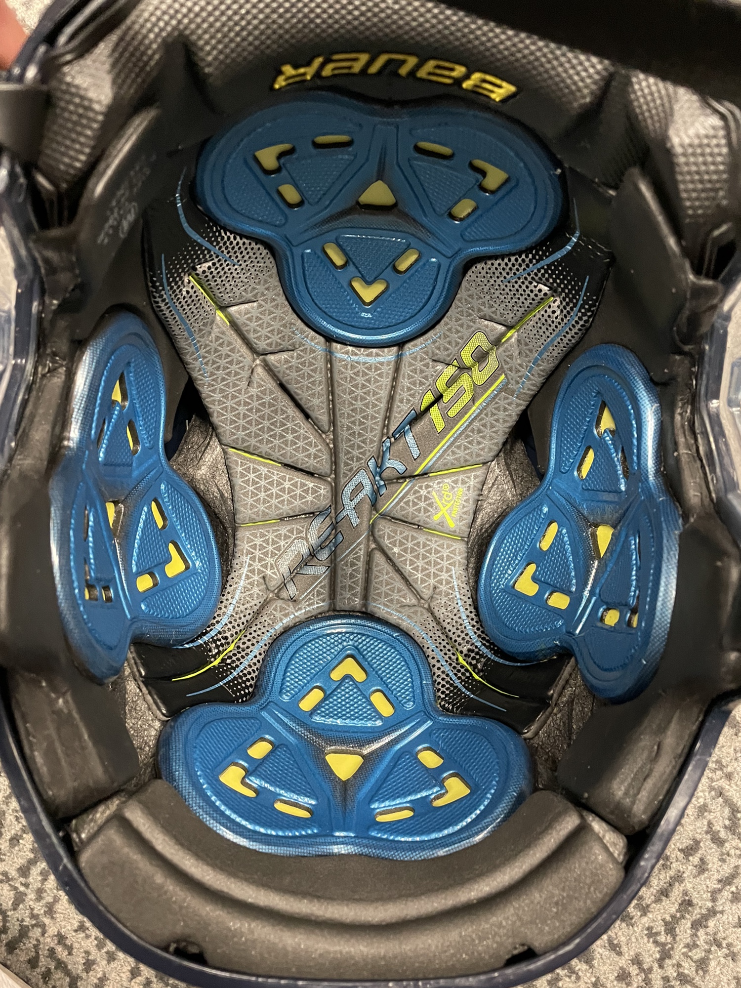 Bauer Re-Akt 150 Navy Medium helmet | SidelineSwap