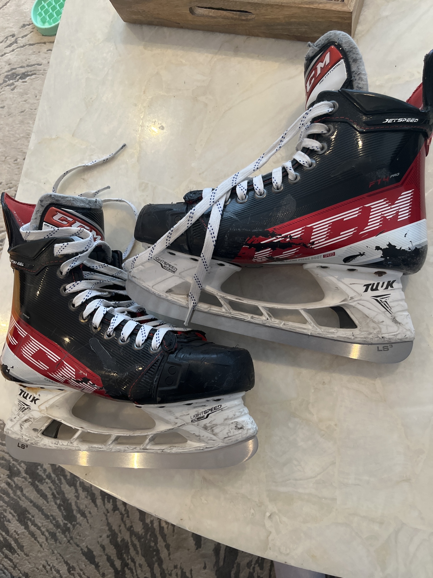 Used JetSpeed FT4 Pro Hockey Skates 8.5D Elite | SidelineSwap