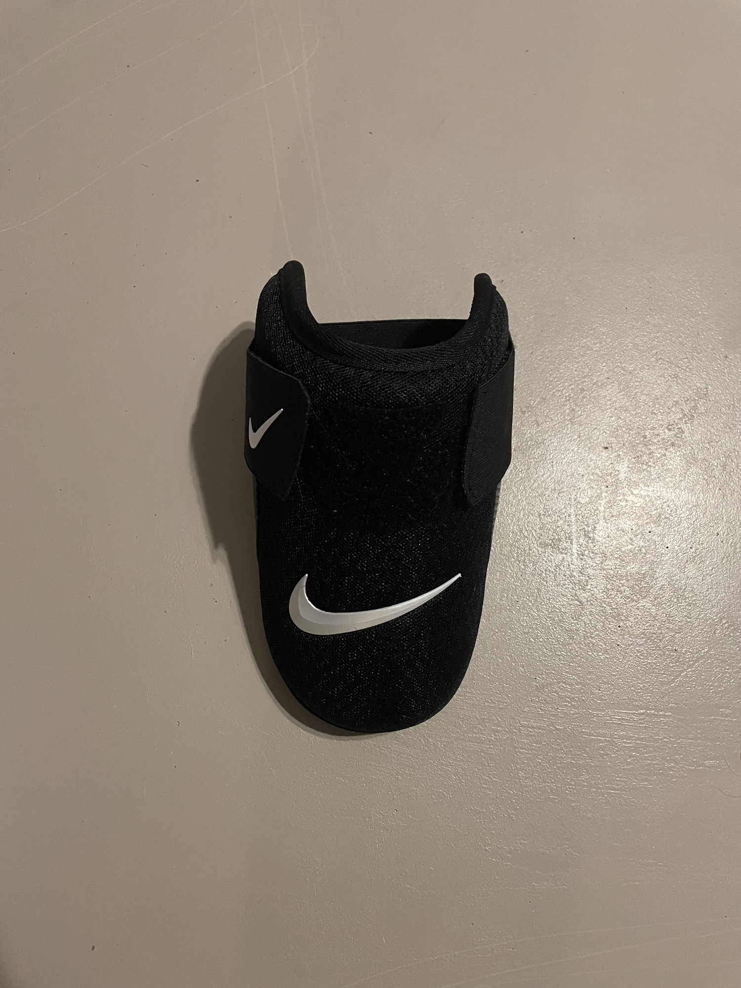 Nike Adult Hitter's Elbow Guard *NEW* | SidelineSwap