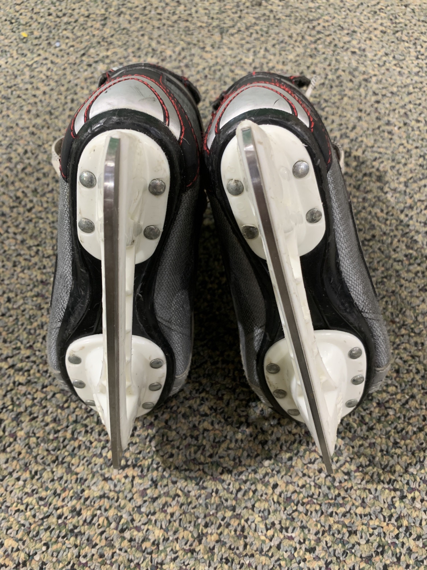 Used Youth Bauer Vapor X30 Hockey Skates (Regular) - Size: 10 ...