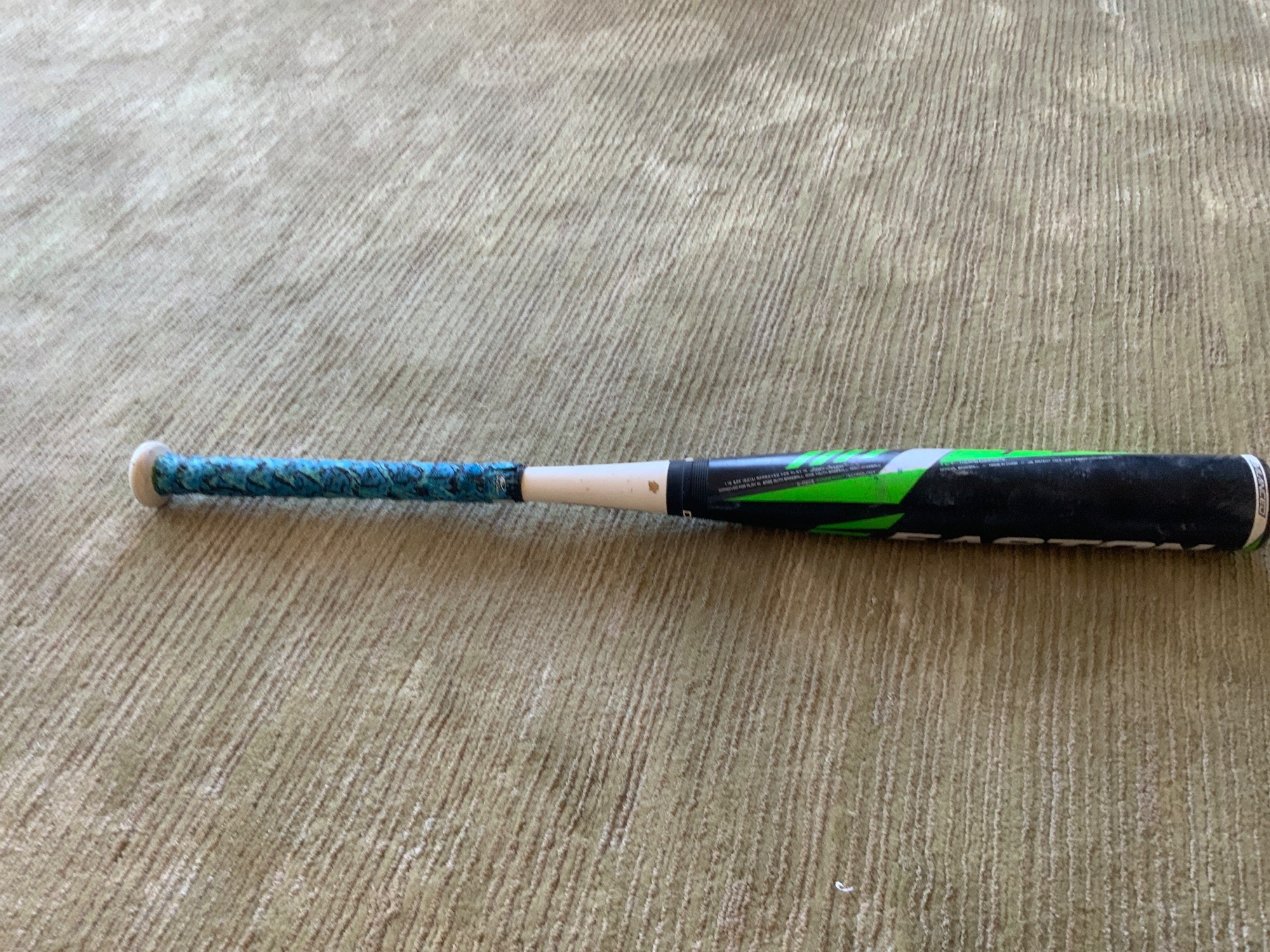 2014 Easton Mako 28” -11, 2 1/4 Diameter Composite bat HARD TO FIND ...