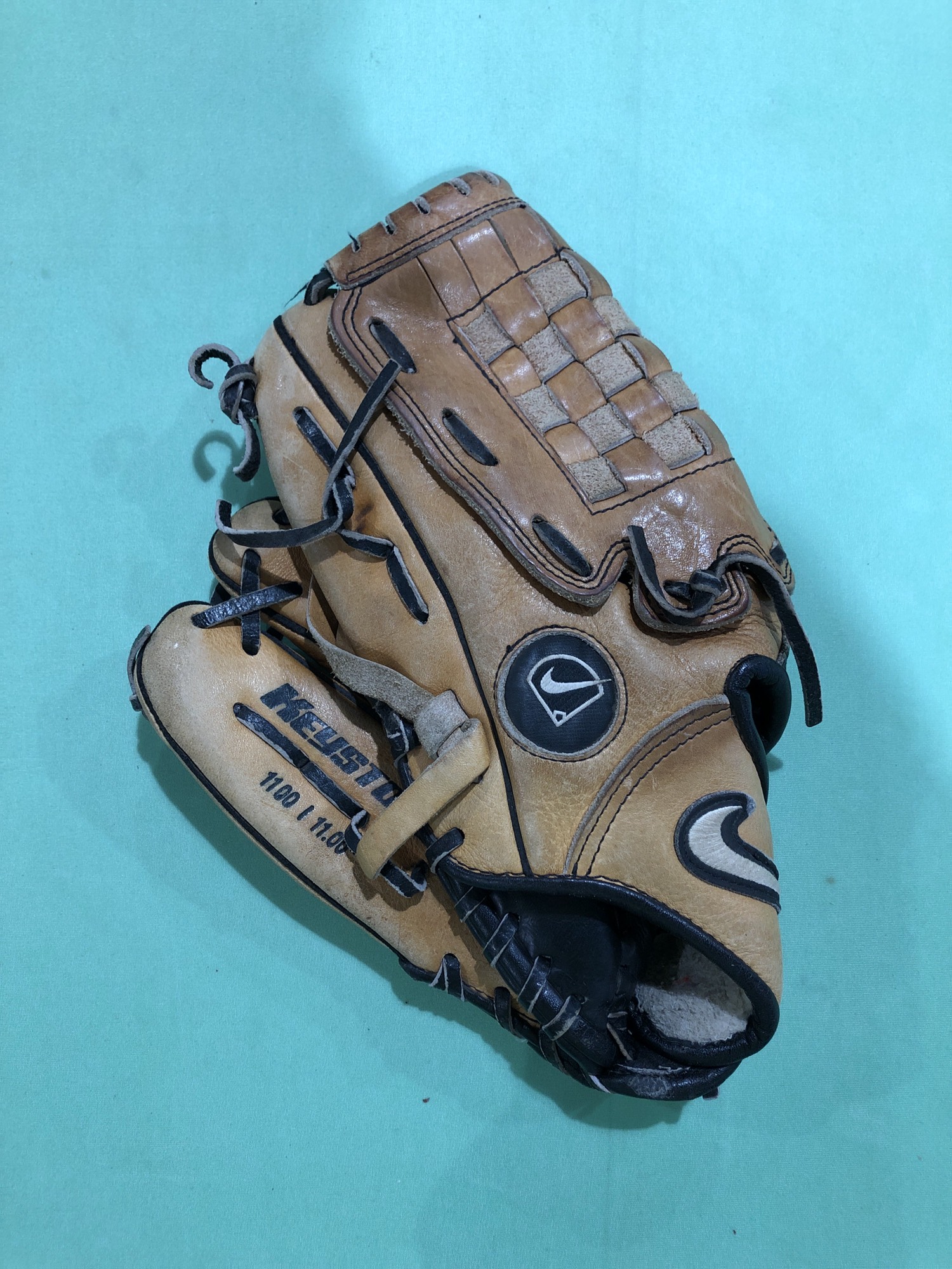 Used Nike Diamond Ready Left-Hand Throw Infield Baseball Glove (11 ...