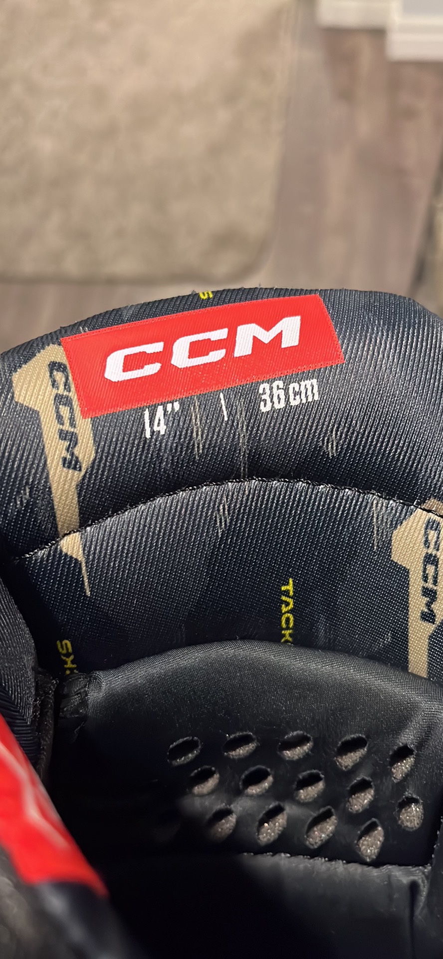 CCM Asv pro hockey gloves | SidelineSwap