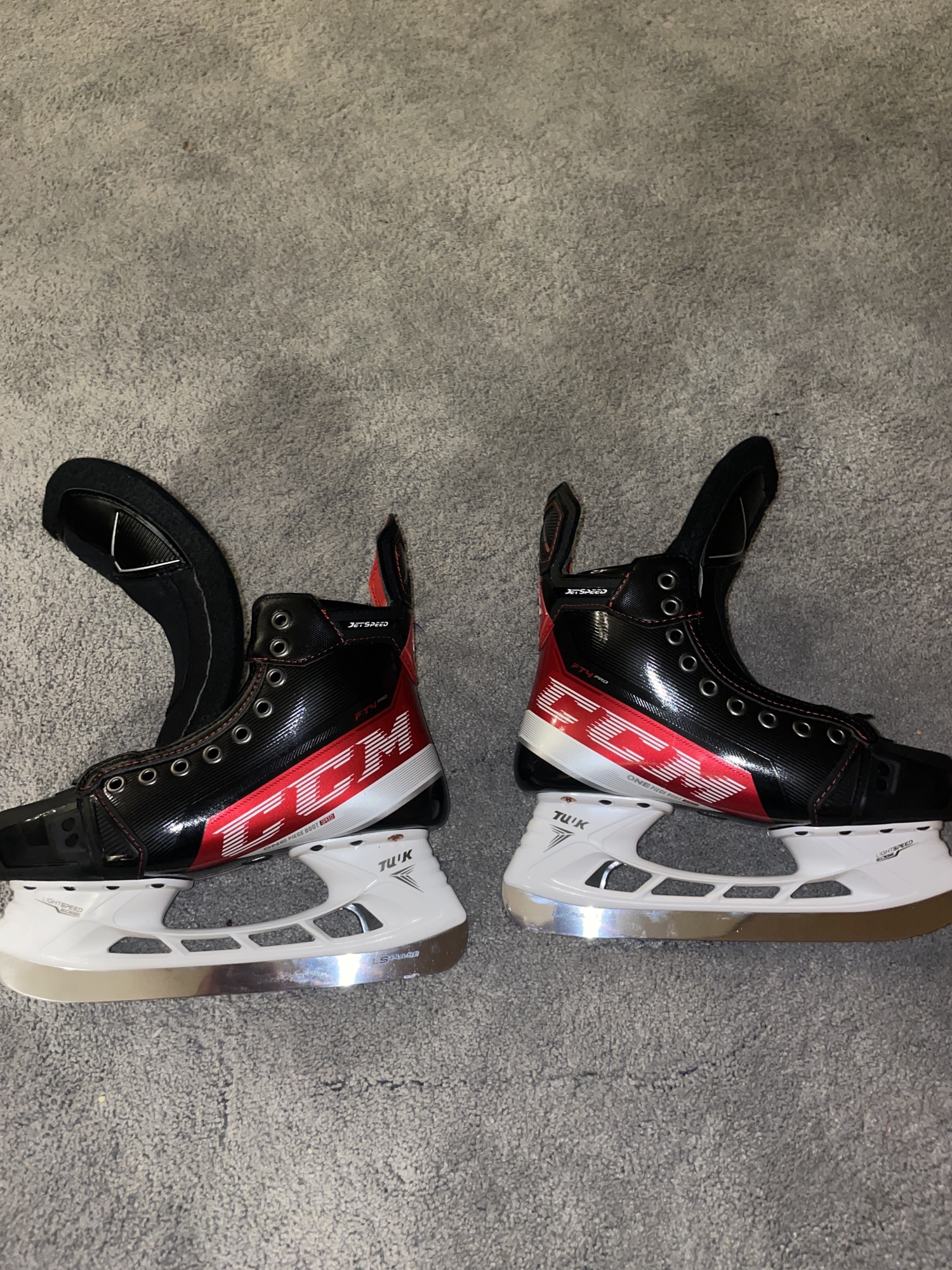 Ccm pro stock jet speed ft4 pro skates | SidelineSwap