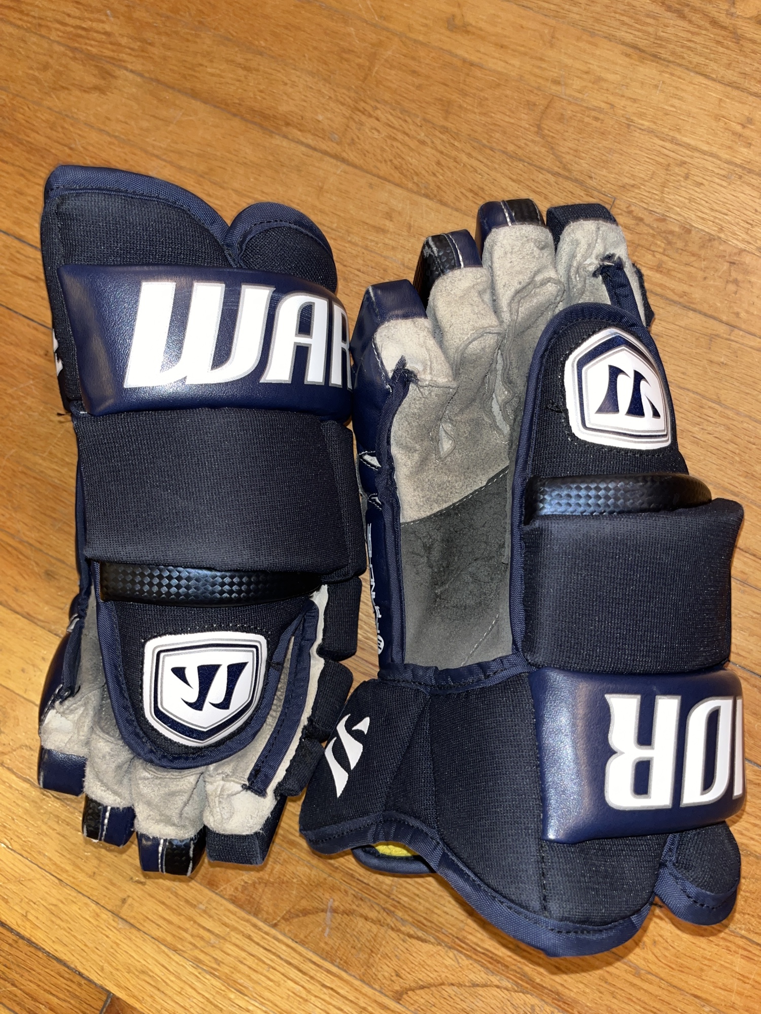 Warrior 14" Franchise Gloves | SidelineSwap