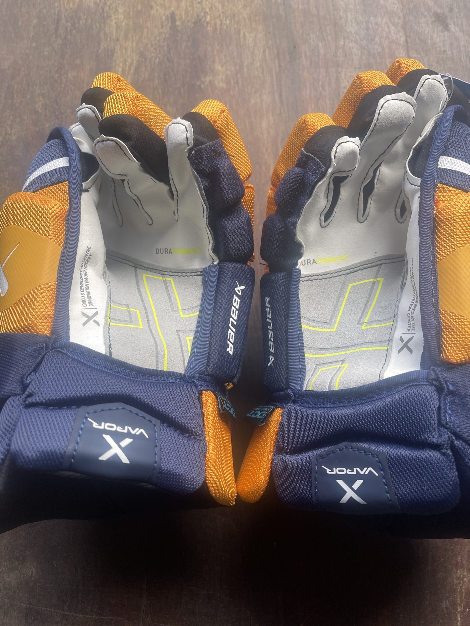 Bauer 13" Intermediate Navy/Gold Vapor Hyperlite Gloves | SidelineSwap